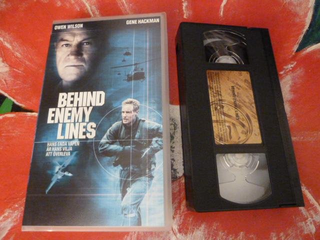 VHS, BEHIND ENEMY LINES, FILM.. | Köp från keepeer14488 på Tradera (595593929)