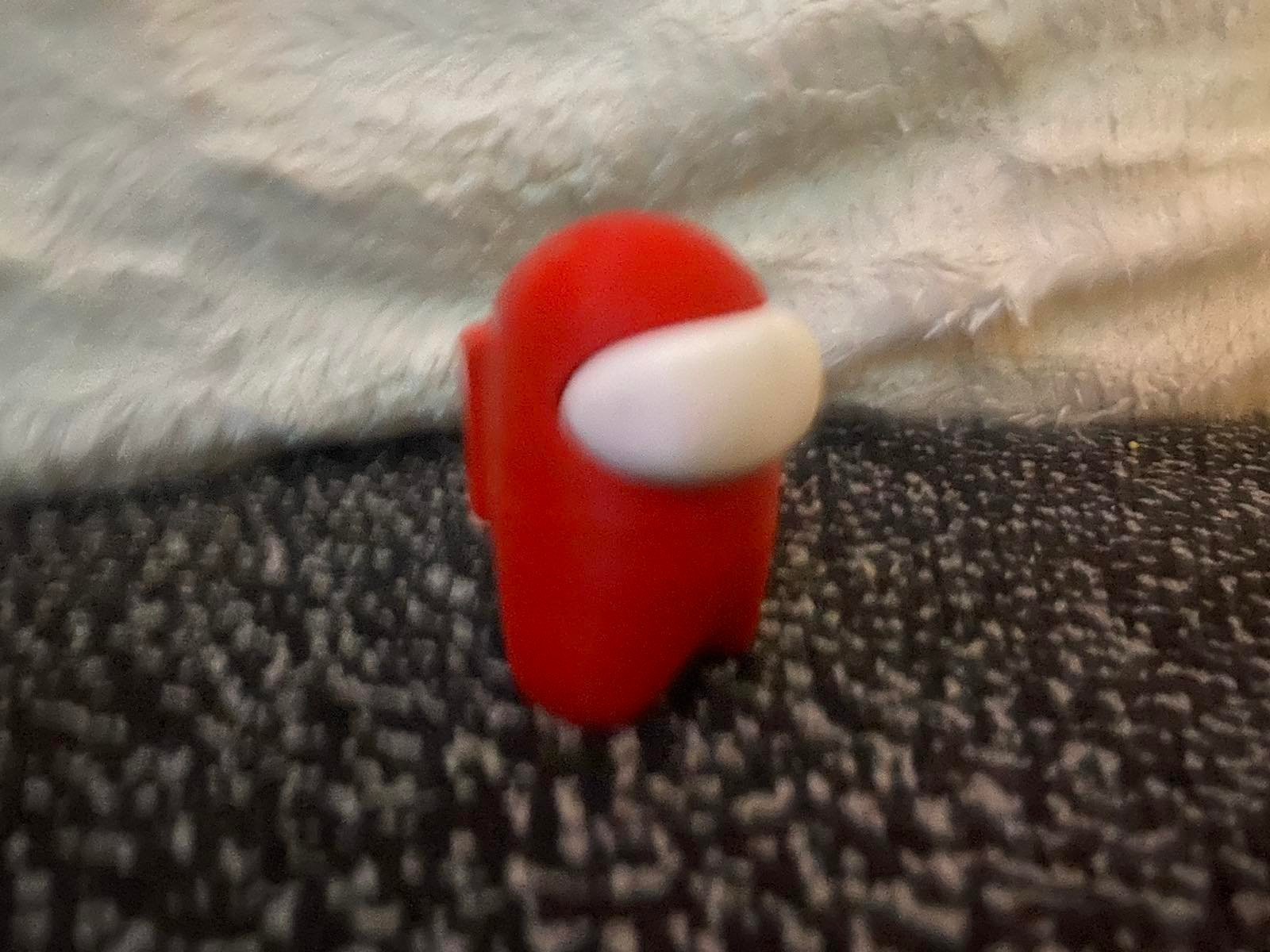 Se produkter som liknar Among us Figur som kan öppna .. på Tradera ...
