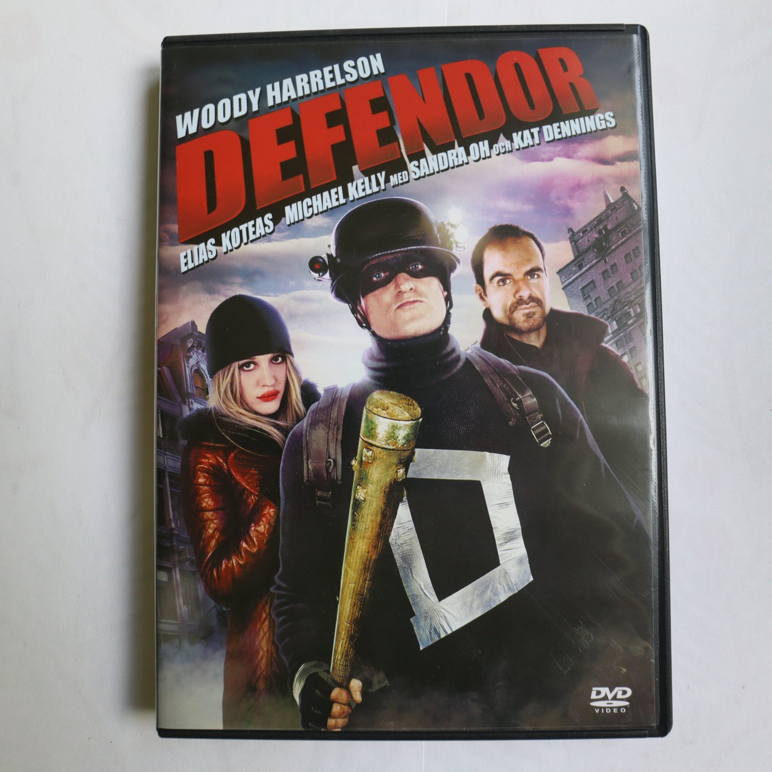 DEFENDOR - WOODY HARRELSON (15800) | Köp på Tradera (636314193)