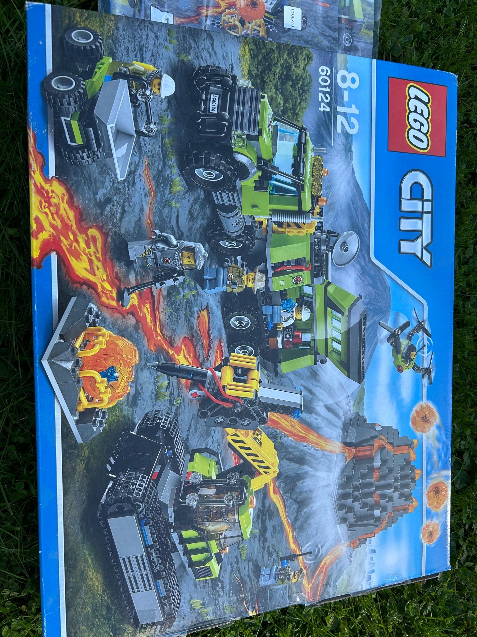 Lego 60124 - City volcano exploration base | Köp på Tradera (692398296)