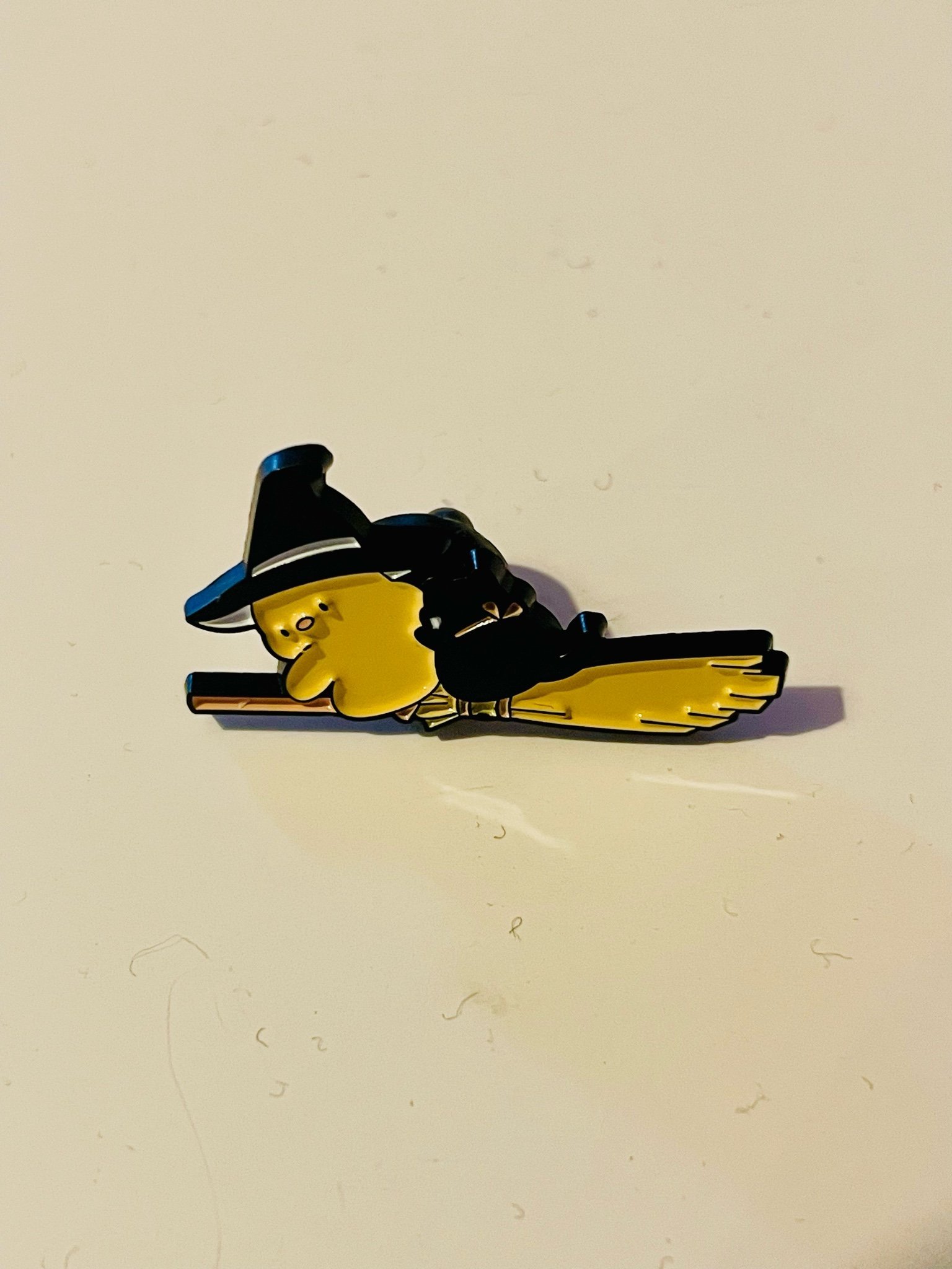 Magiska katten pin | Köp på Tradera (684810366)