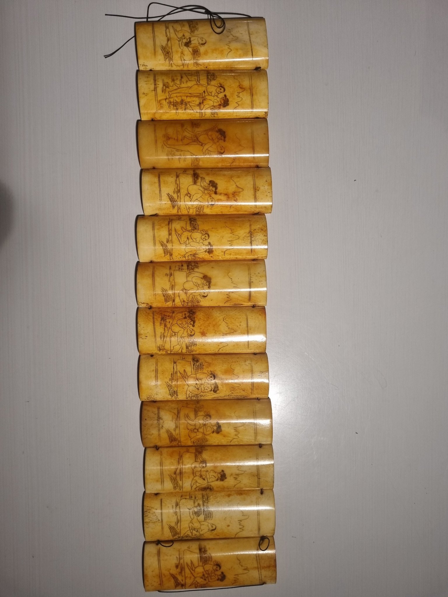 Erotika / erotiska plattor Asien | Köp på Tradera (702512663)