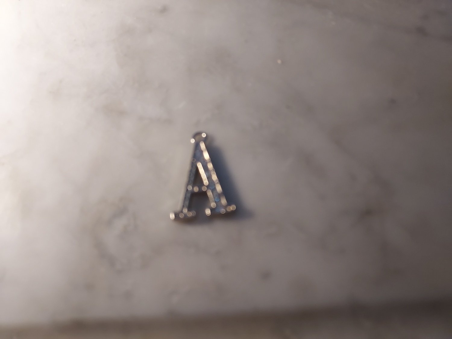 Hänge Bokstav Å silvrig metall STRASS " Diamant.. | Köp på Tradera (635060835)