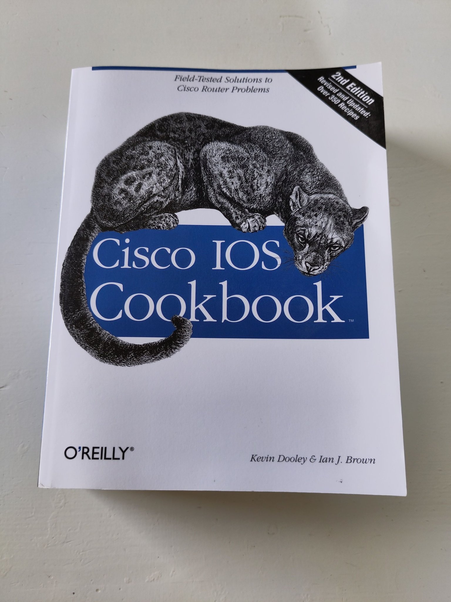 Se produkter som liknar Cisco IOS Cookbook, Kevin Doo.. på Tradera (684793159)
