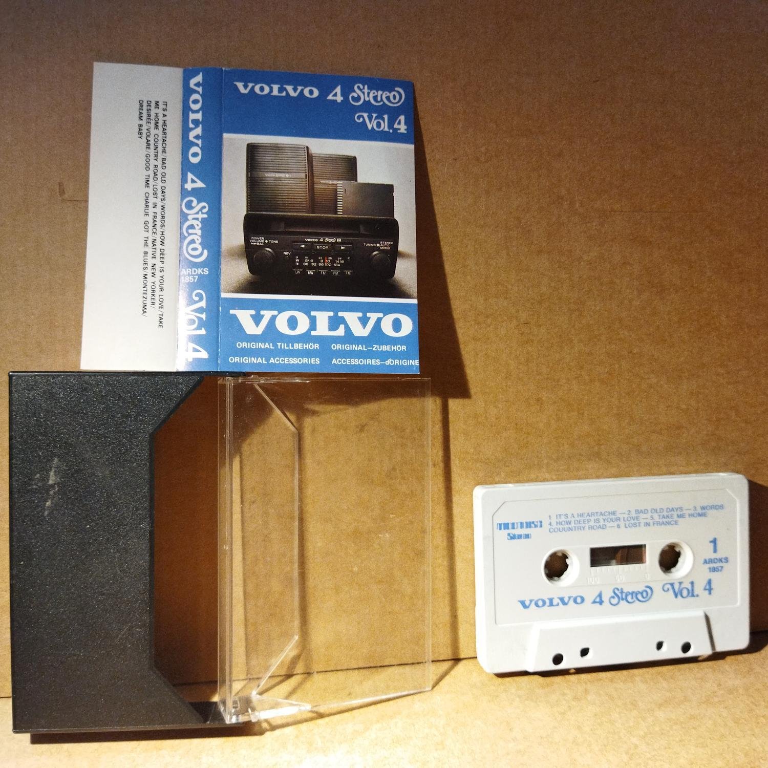 Volvo 4 stereo del 4 original tillbehör. Kasset.. | Köp på Tradera (700250051)