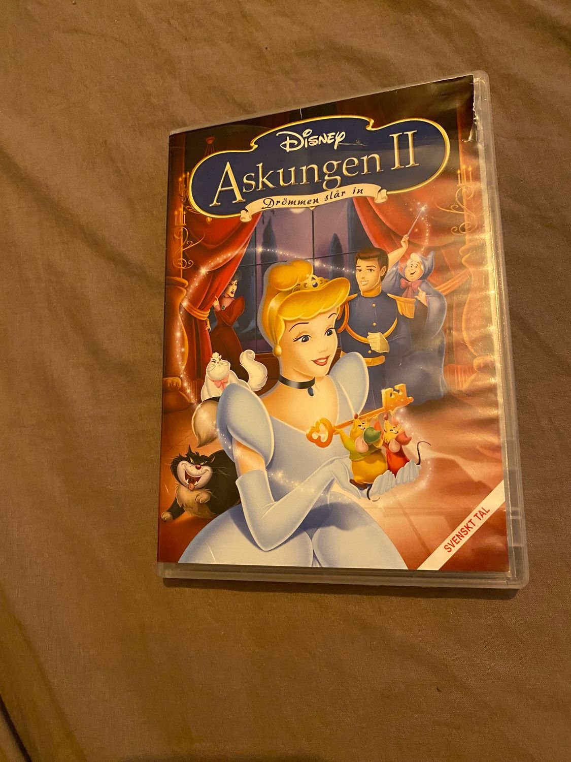DVD-film: Askungen 2: D.. | Köp från FilmgruppenSverige på Tradera (647663899)