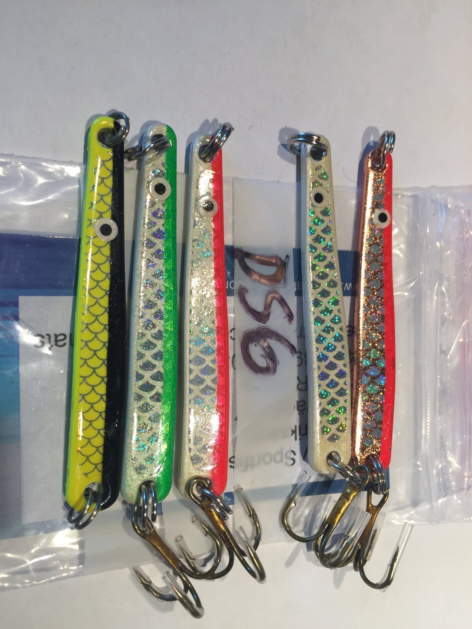 Ds 6 5 st 12 gr drag i mycket effektiva färger | Köp på Tradera (699568519)