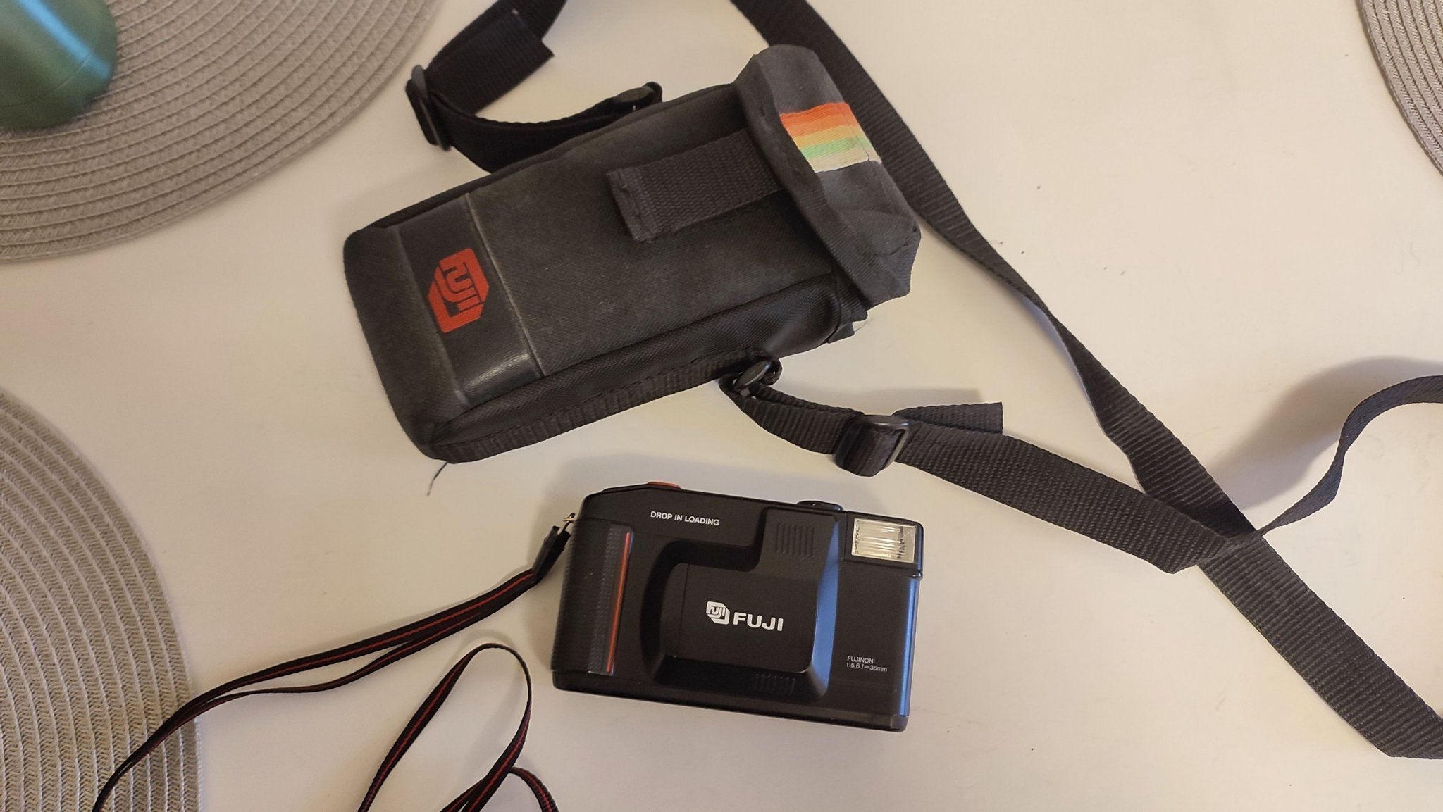 Fuji DL-10 Kompaktkamera med Fuji väska | Köp på Tradera (699668012)