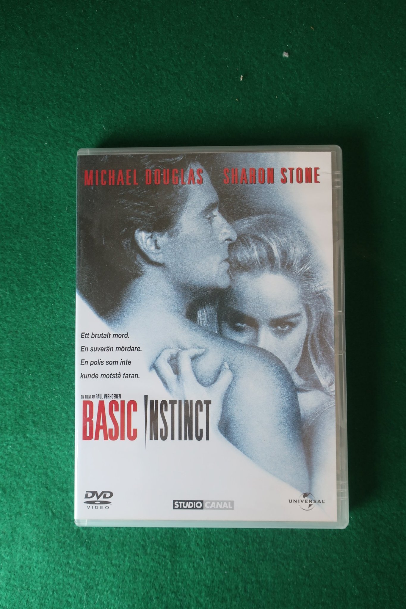 Basic Instinct DVD . Svensk text | Köp på Tradera (687711946)