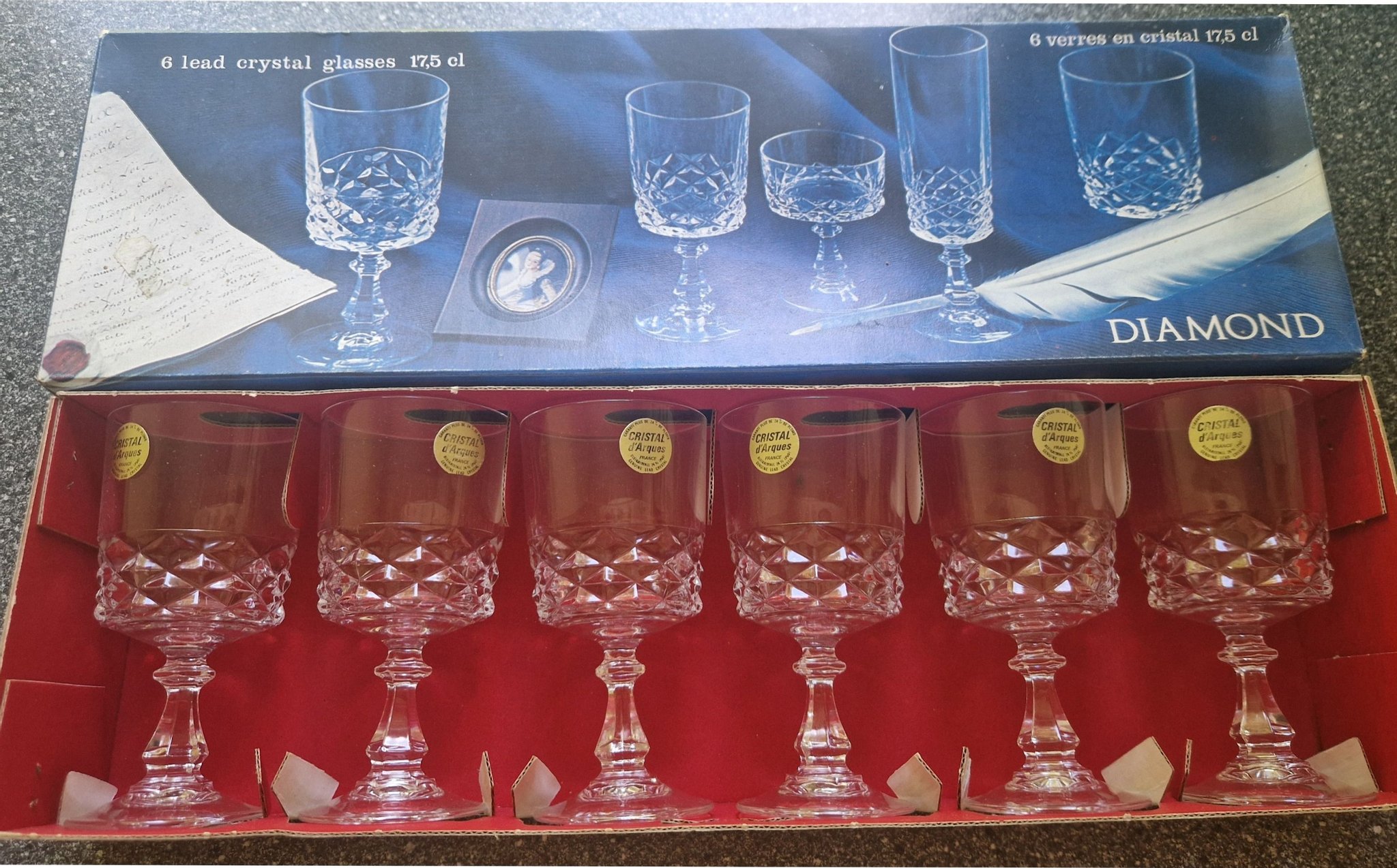 Se produkter som liknar Cristal d'arques Diamond snap.. på Tradera (638845001)