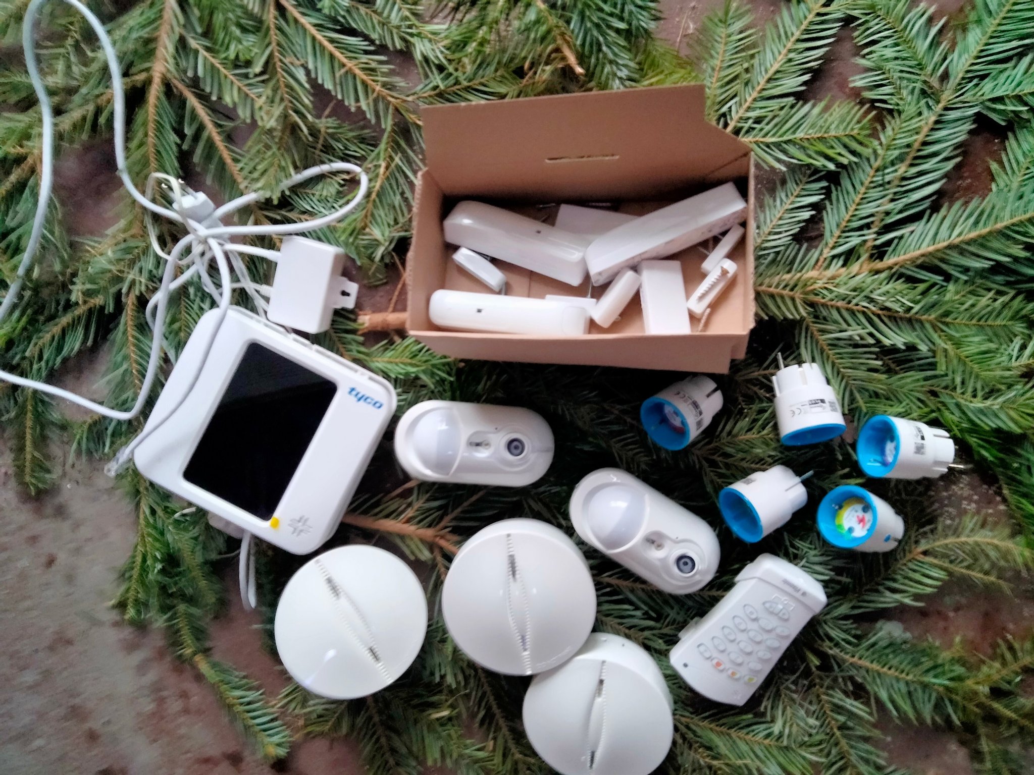 Se produkter som liknar Säkra larm på Tradera (618921251) Se produkter som liknar Säkra larm på Tradera (618921251)