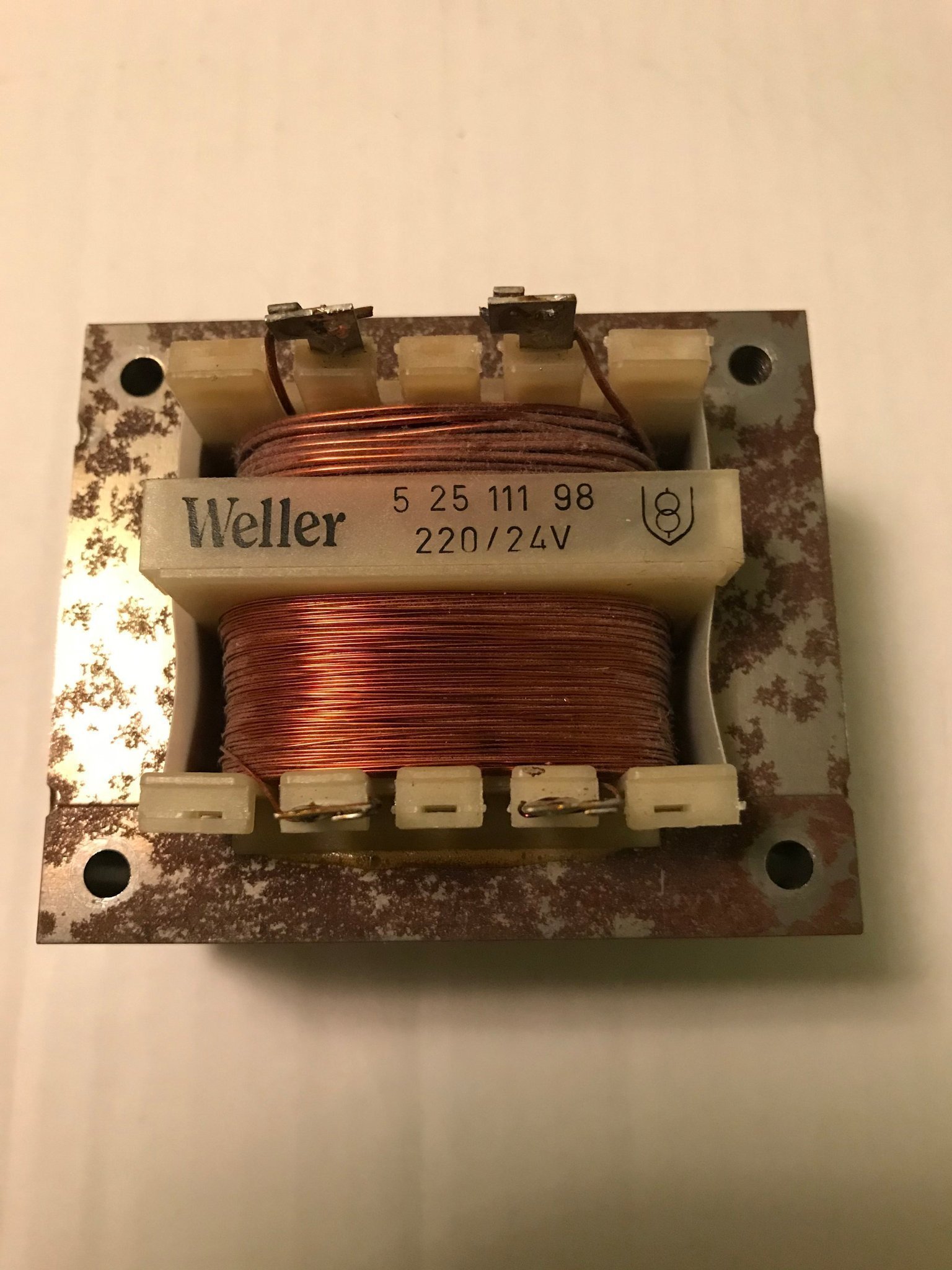 TRANSFORMATOR 220/24 VOLT (451669470) ᐈ Köp på Tradera