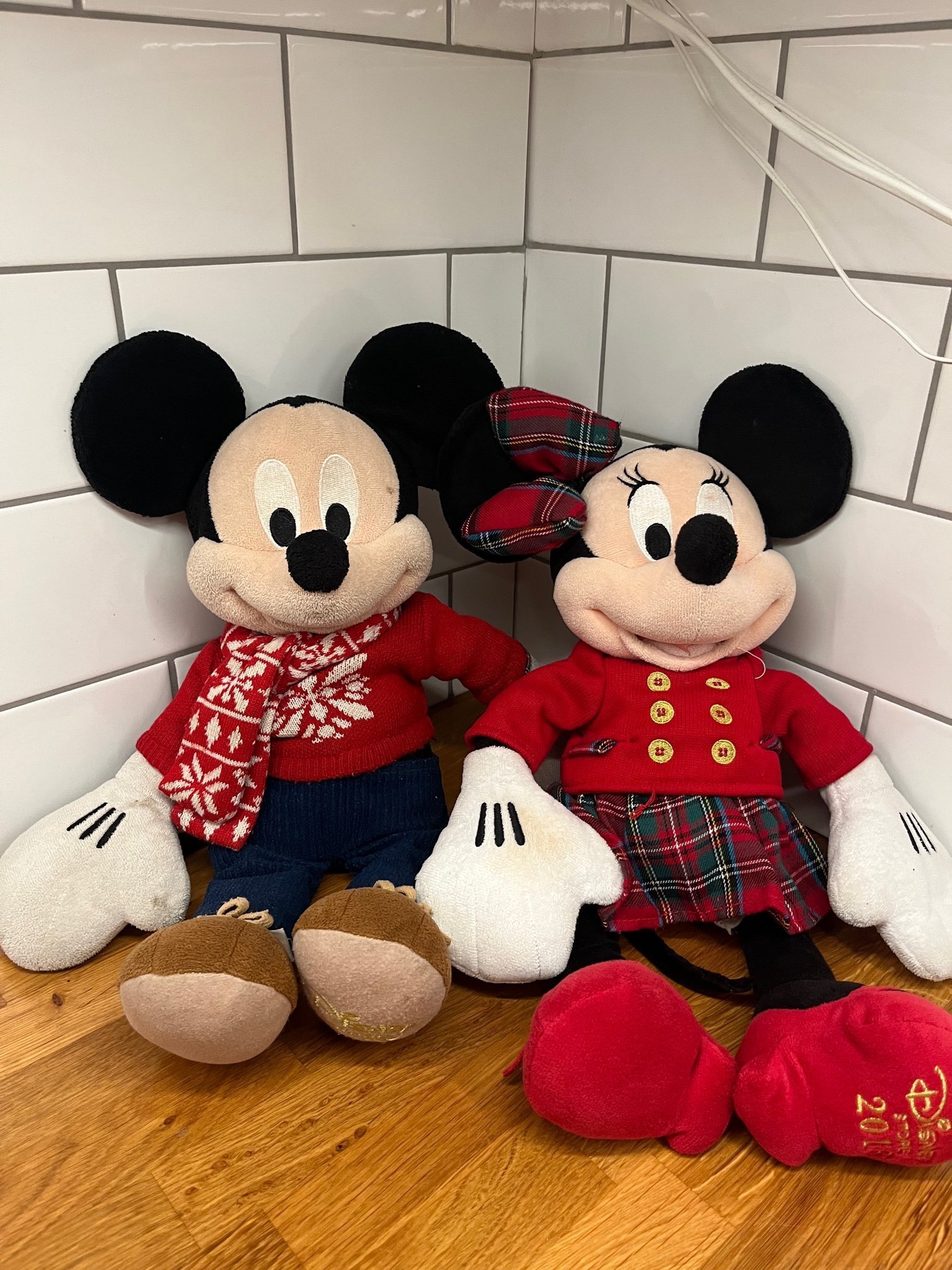 Se produkter som liknar Mickey och Minnie Mouse Julpl.. på Tradera (684631193)