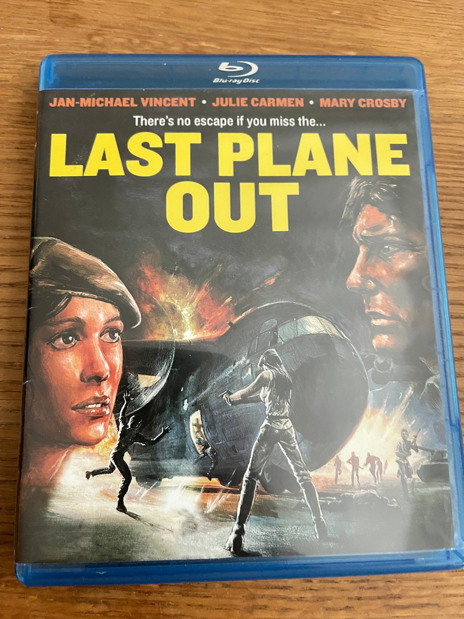 Se produkter som liknar Last plane out code red nr 109 på Tradera (696383665)