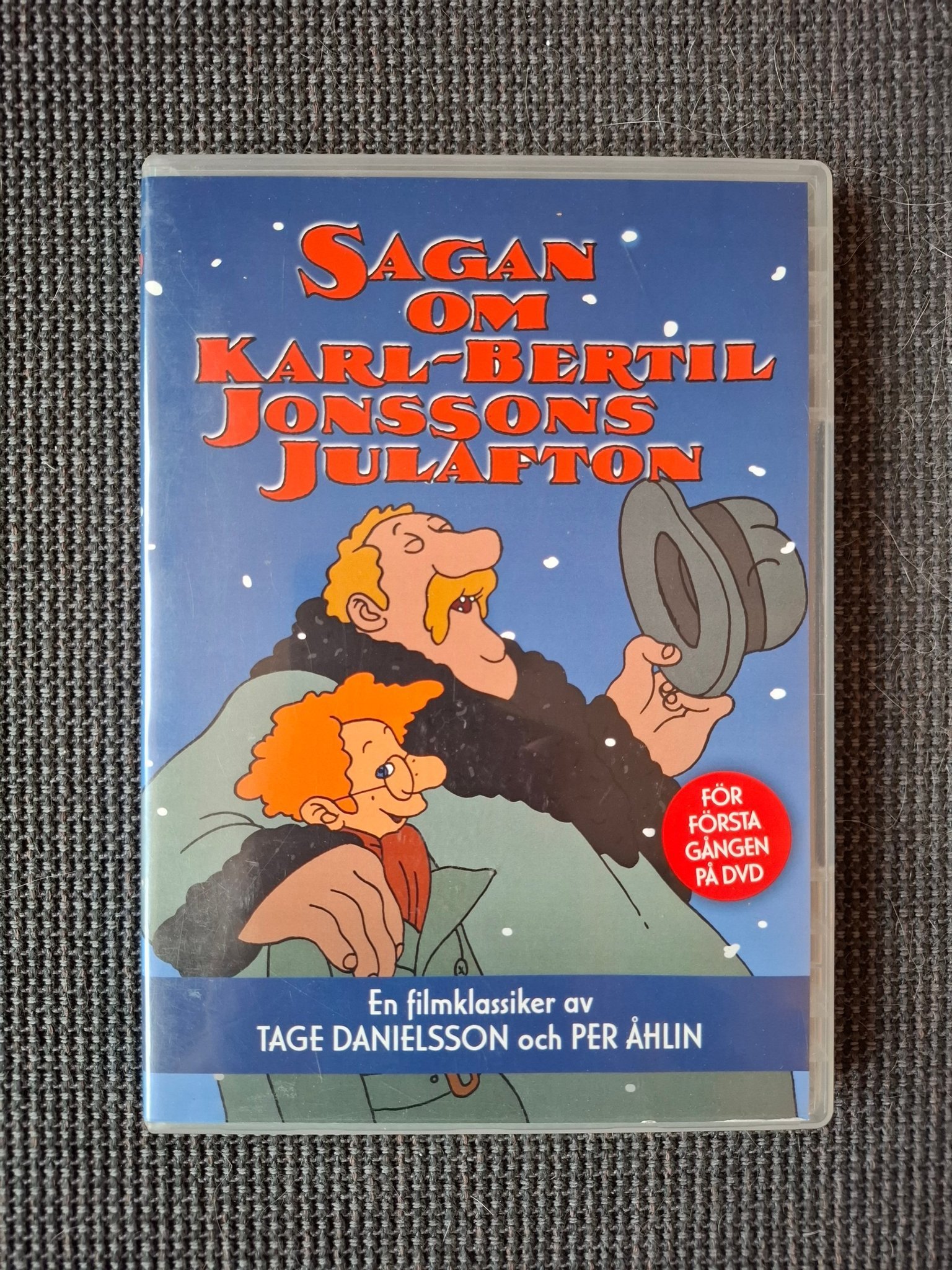 Se produkter som liknar Sagan om Karl-Bertil Jonssons.. på Tradera ...