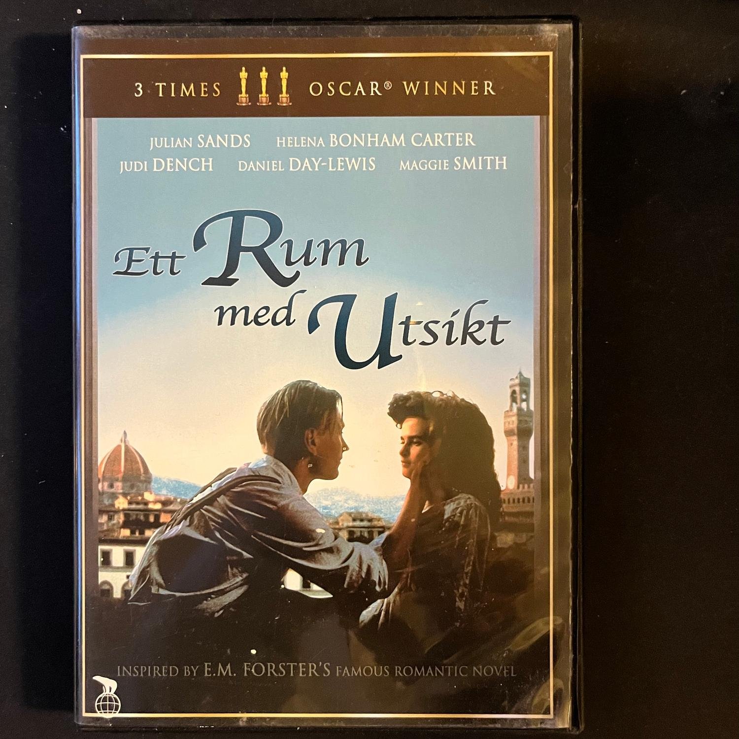 ETT RUM MED UTSIKT. JUDI DENCH.. | Köp från Retrobörsen på Tradera (650030127)