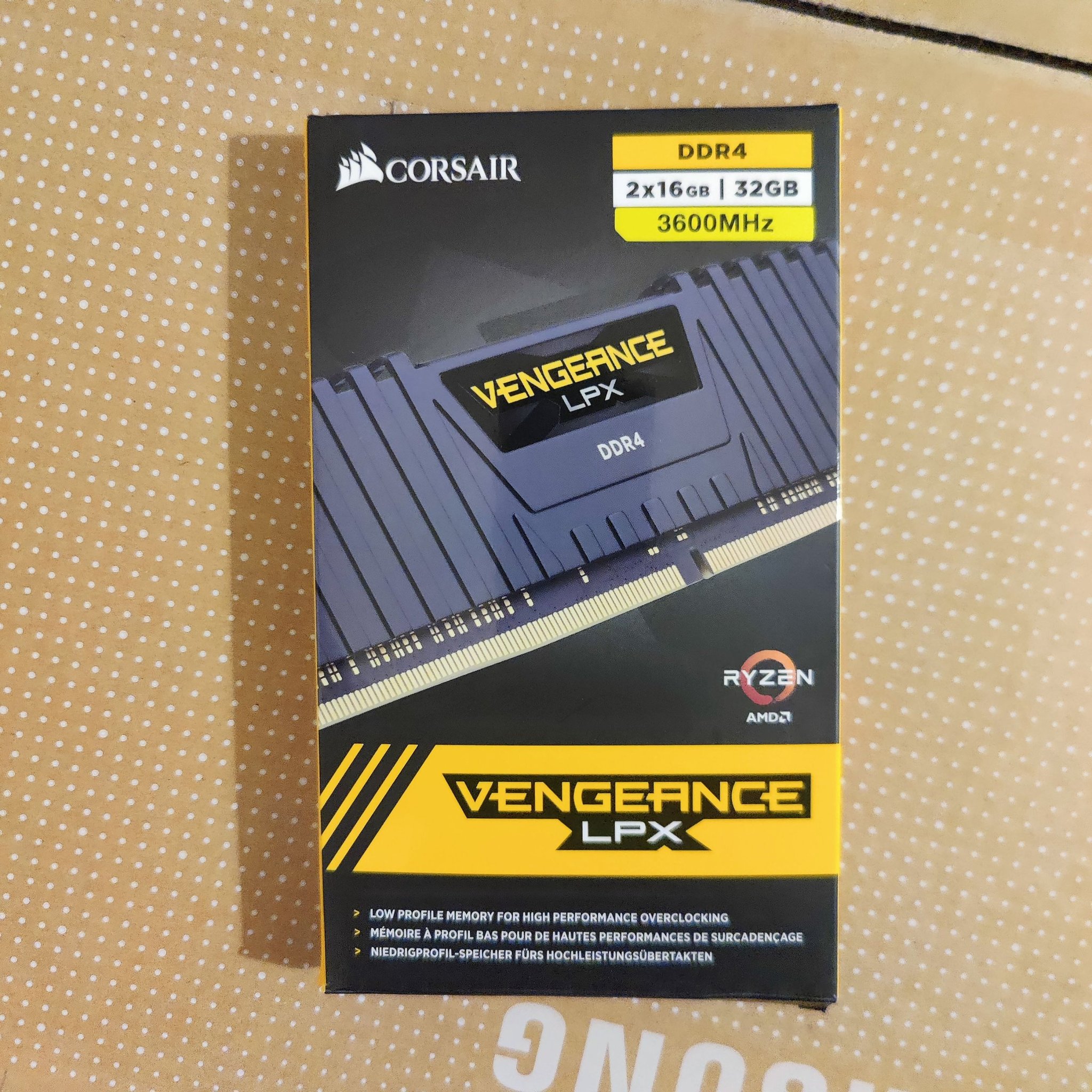 Se produkter som liknar Corsair Vengeance LPX DDR4 32.. på Tradera (688234549)
