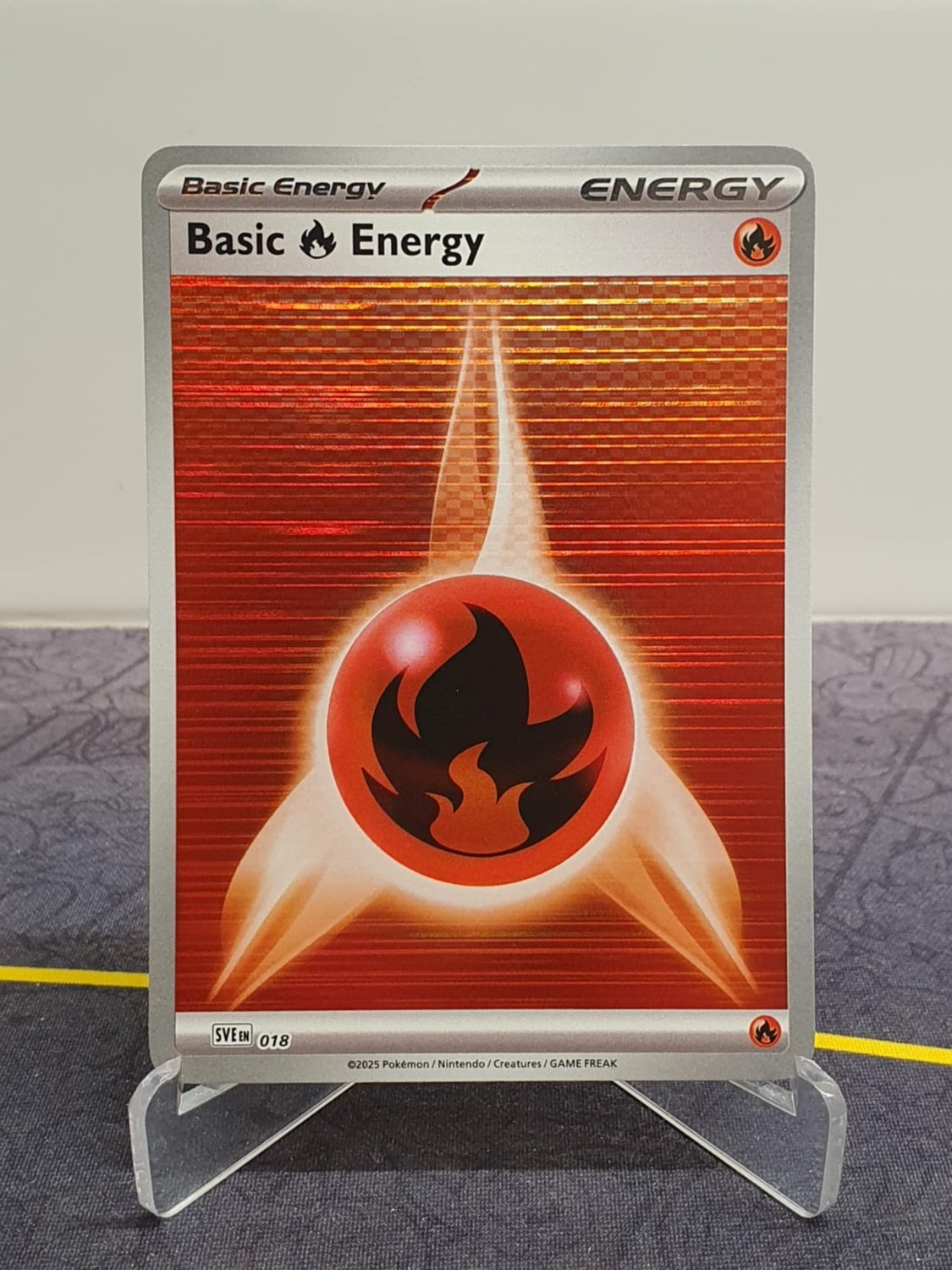 BASIC FIRE ENERGY 018 - Holo - Black Bolt & Whi.. | Köp på Tradera (688547809)