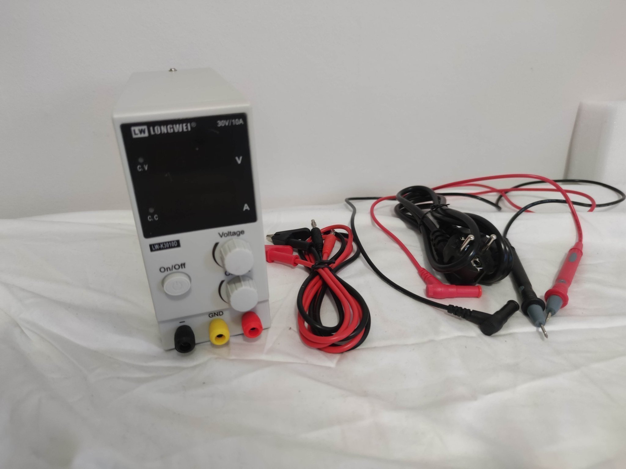 LONGWEI LW-K3010D 30V 10A labbag.. | Köp från Storehome på Tradera ...