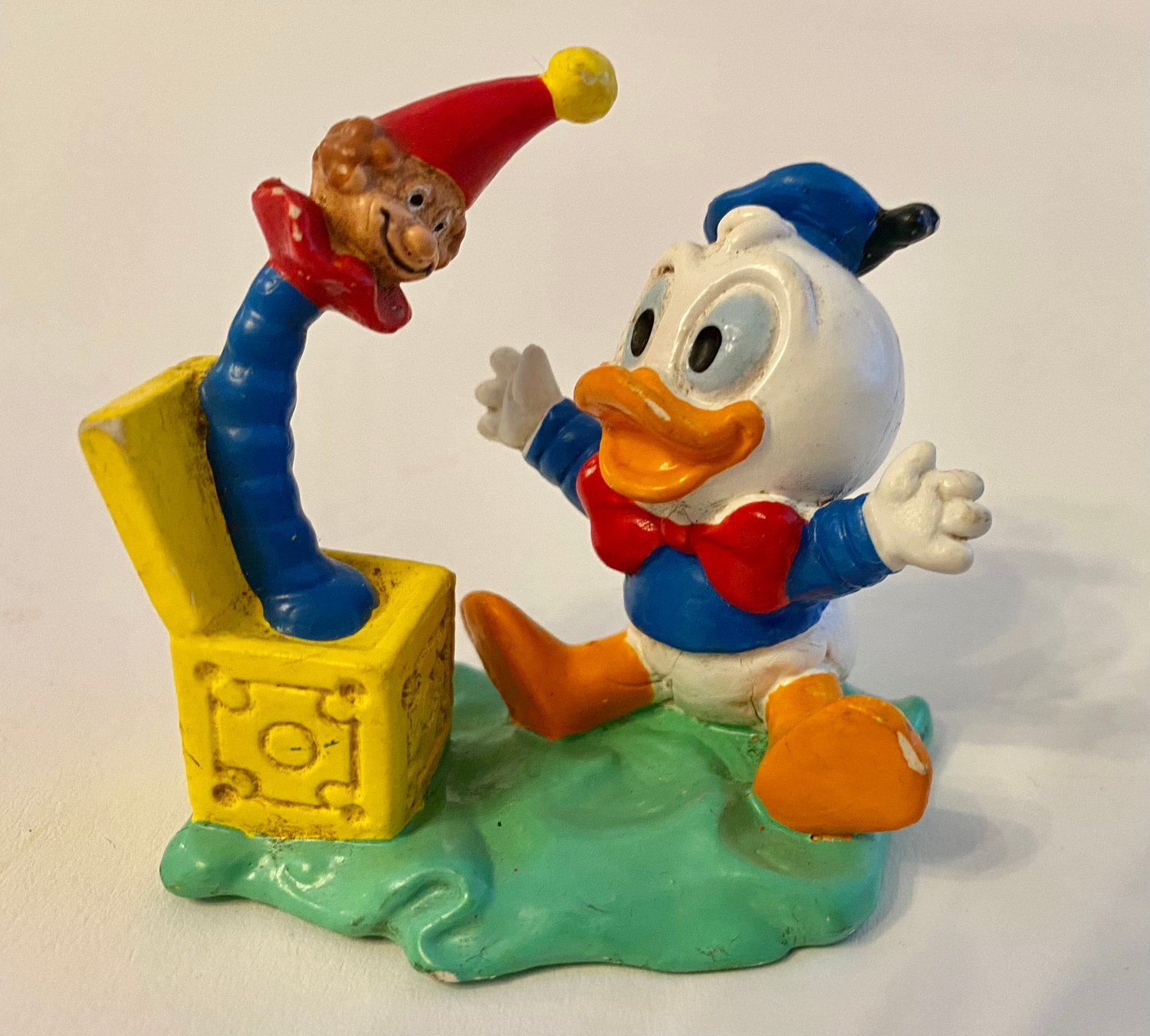 Baby Kalle Anka med Clown Disney Figur Bully Bu.. | Köp på Tradera (667451282)