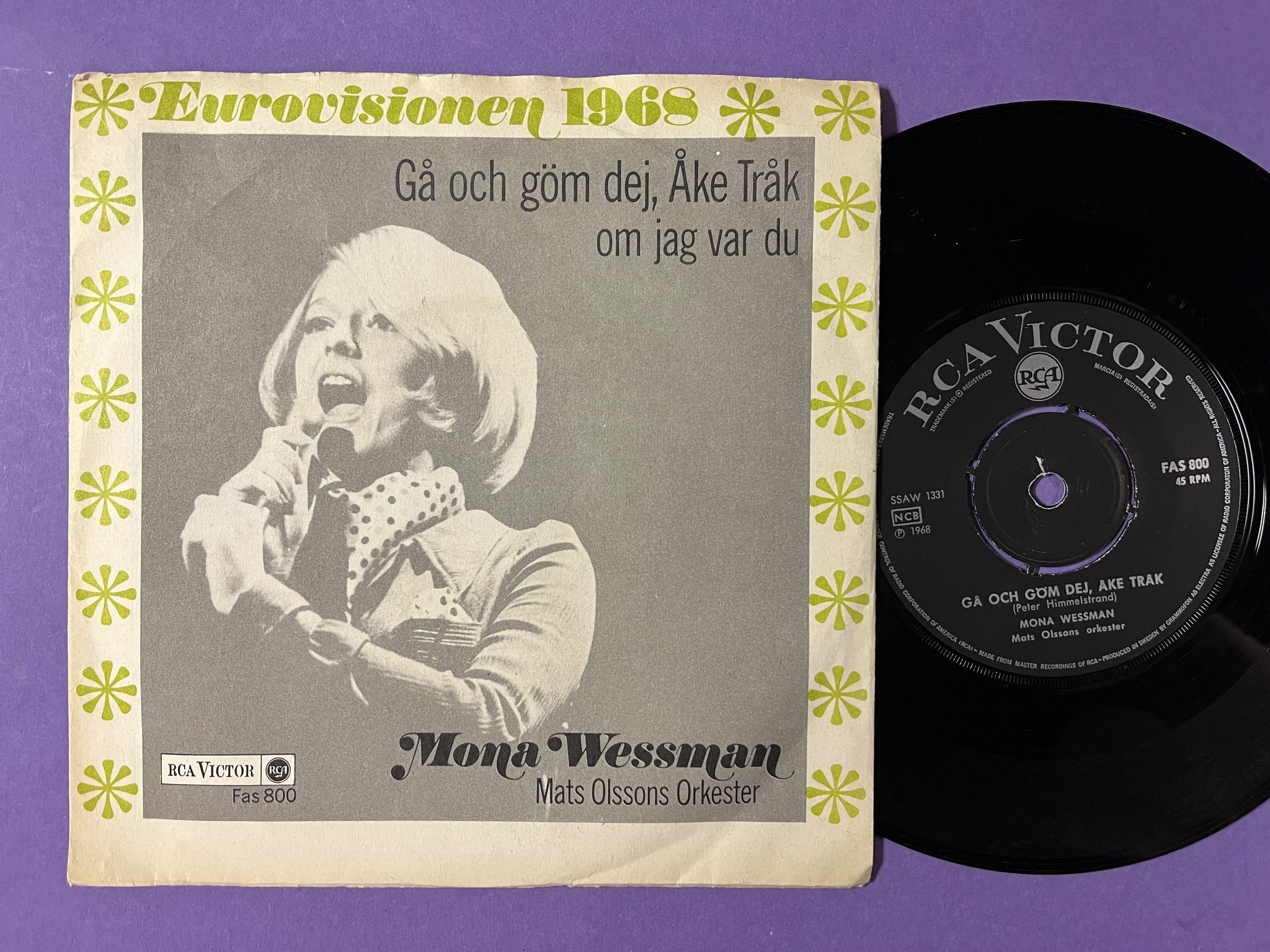 Se produkter som liknar Mona Wessman - Gå Och Göm Dej.. på Tradera (694977214)