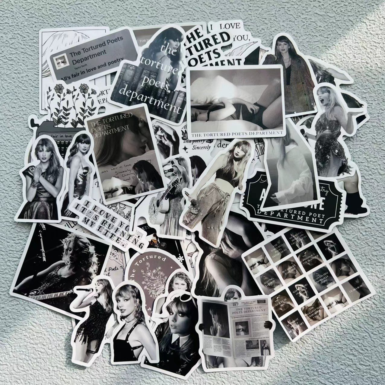 Klistermärken - Taylor Swift - The Tortured Poe.. | Köp på Tradera ...