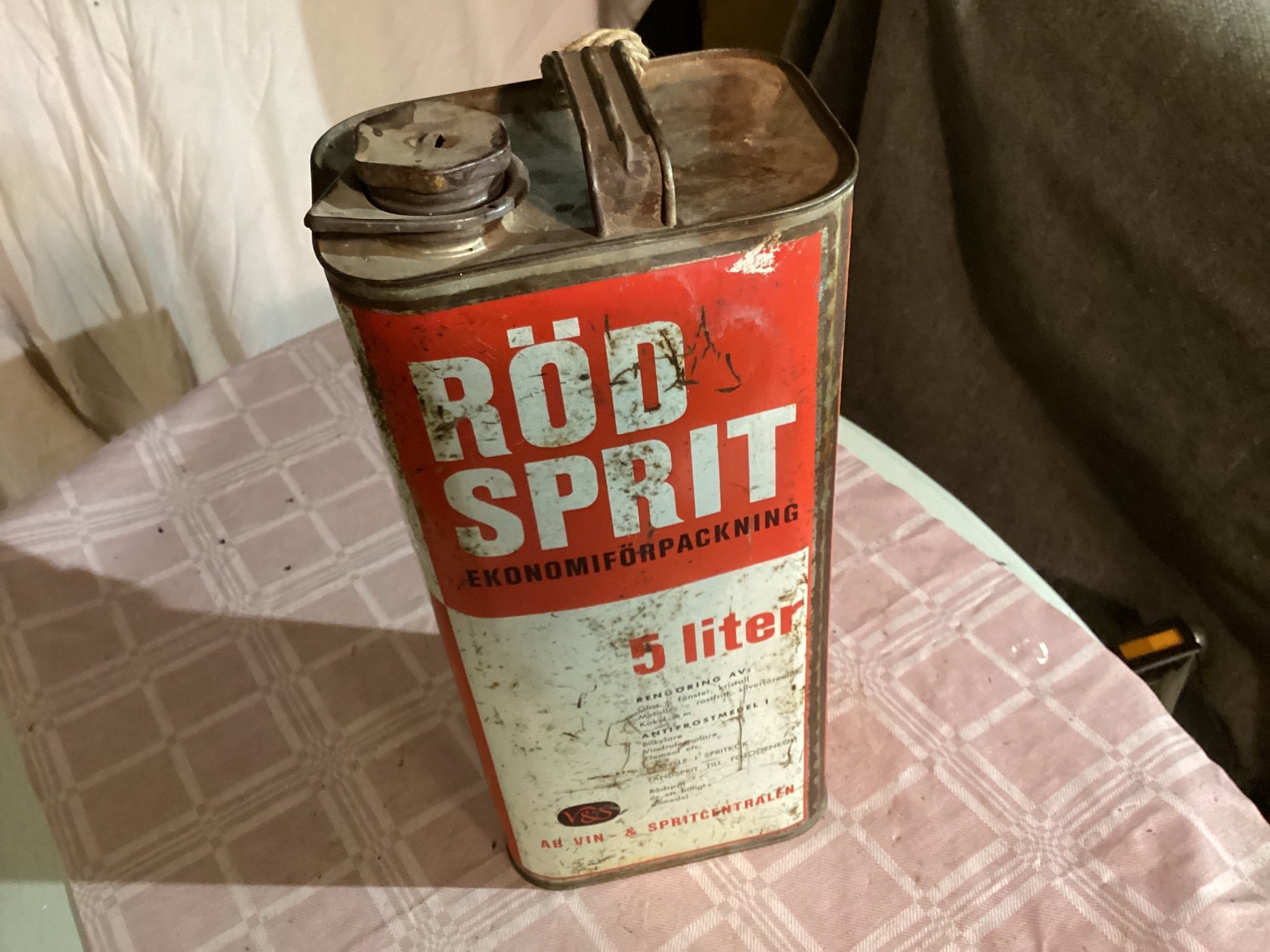 Se produkter som liknar RÖD SPRIT 5- LITERS DUNK A-B .. på Tradera ... Se produkter som liknar RÖD SPRIT 5- LITERS DUNK A-B .. på Tradera ...