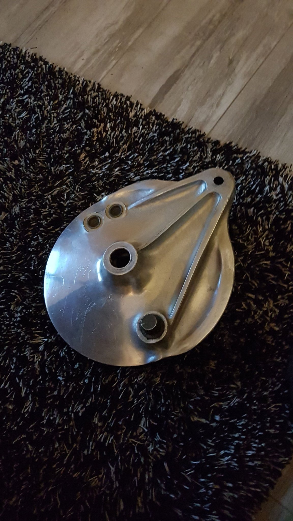 Se produkter som liknar Broms sköld Honda CB750 four... på Tradera ... Se produkter som liknar Broms sköld Honda CB750 four... på Tradera ...