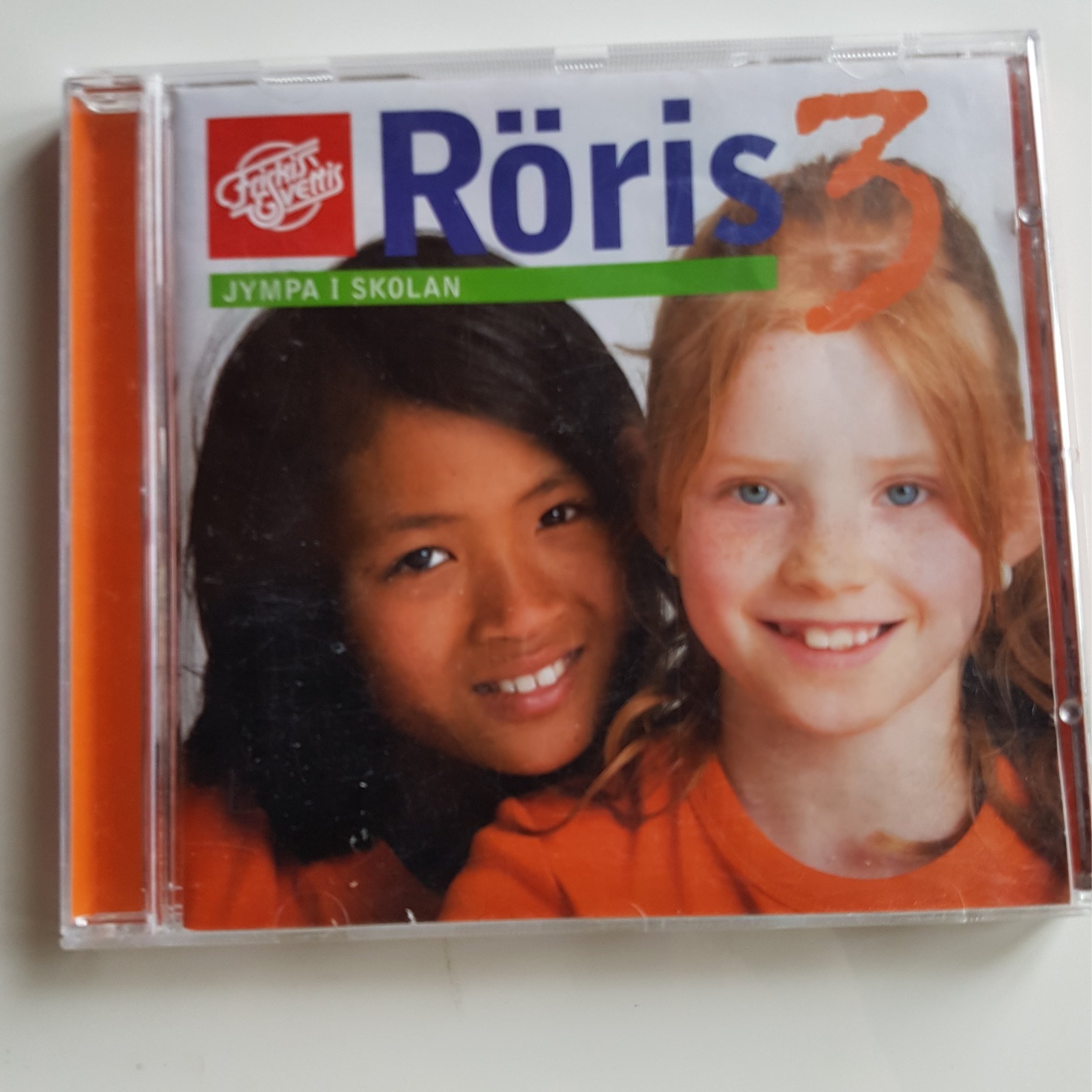 Se produkter som liknar Röris 3, CD-skiva och plansch.. på Tradera (610591736)