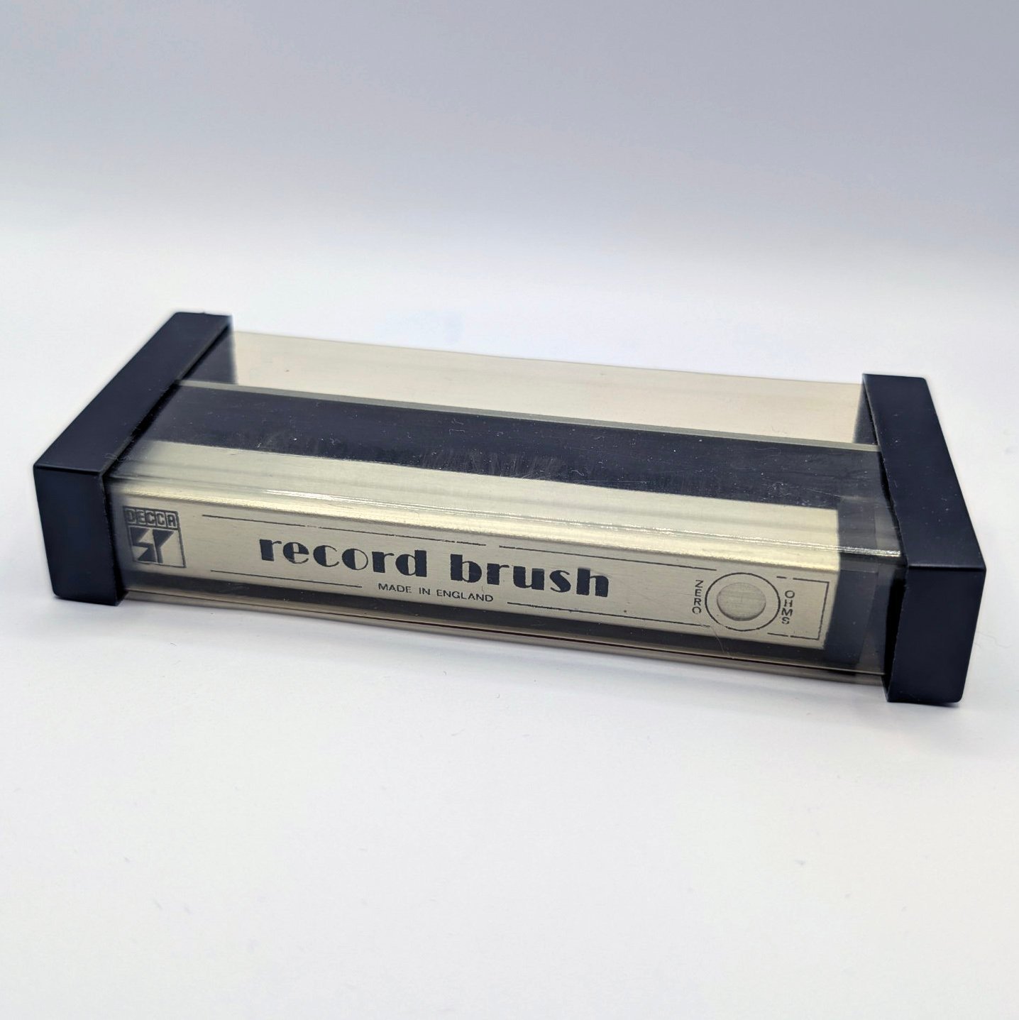 Se produkter som liknar DECCA Record Brush, skivborst.. på Tradera (694967853)