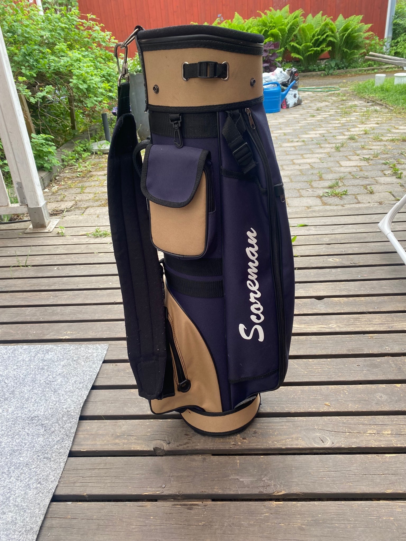 Se produkter som liknar Scoreman golfbag på Tradera (635068903)