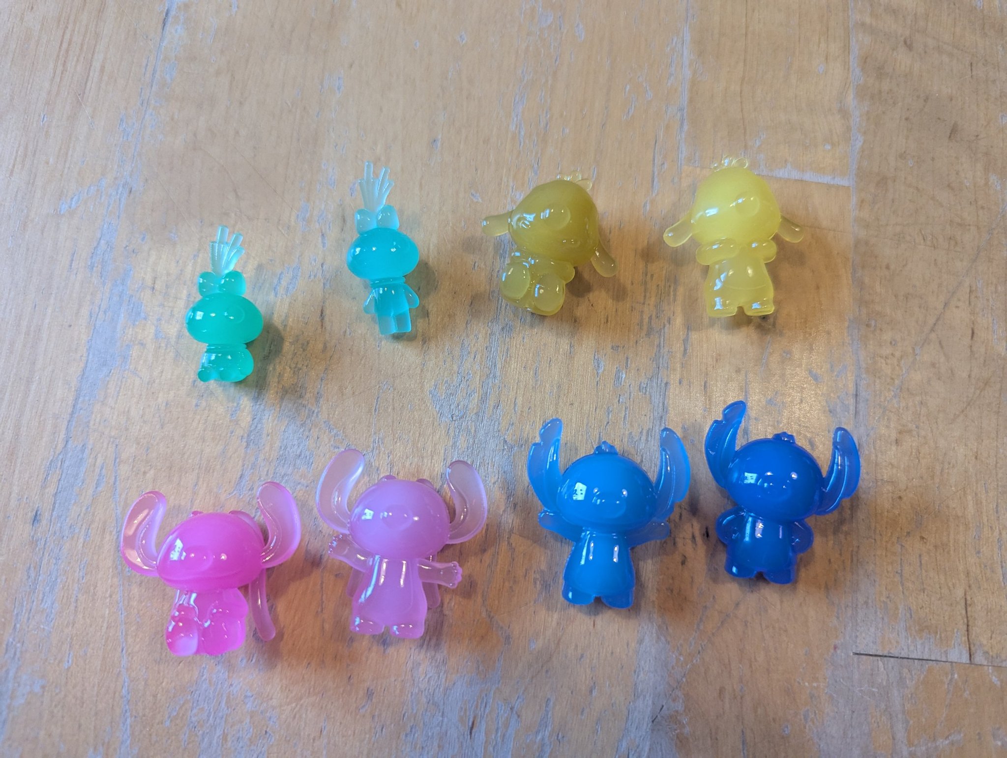 Se produkter som liknar Disney Lilo & Stitch Figurer på Tradera (689357770)