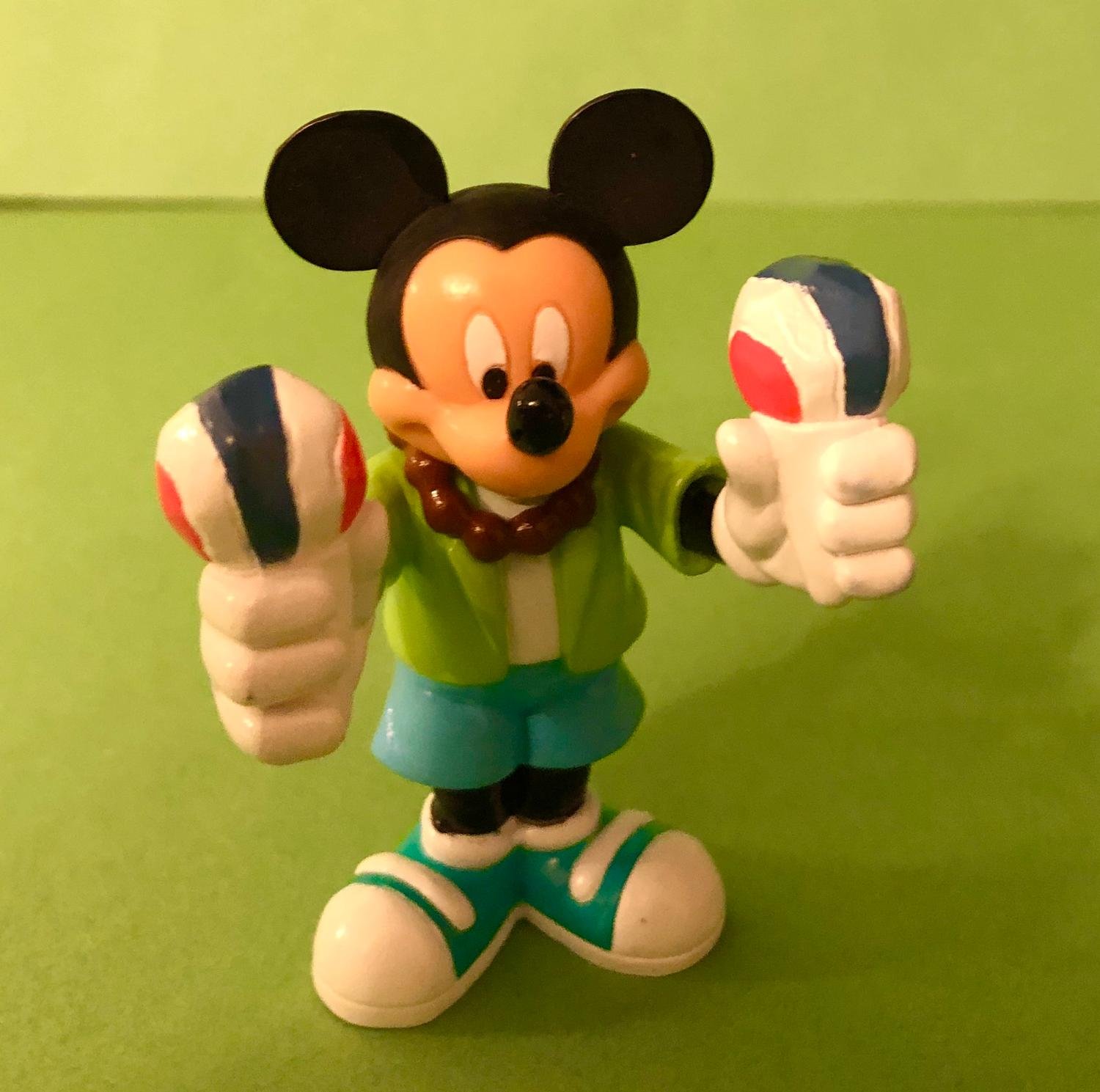 Beach Figure Musse Pigg med Glassar eller Marak.. | Köp på Tradera (571928760)