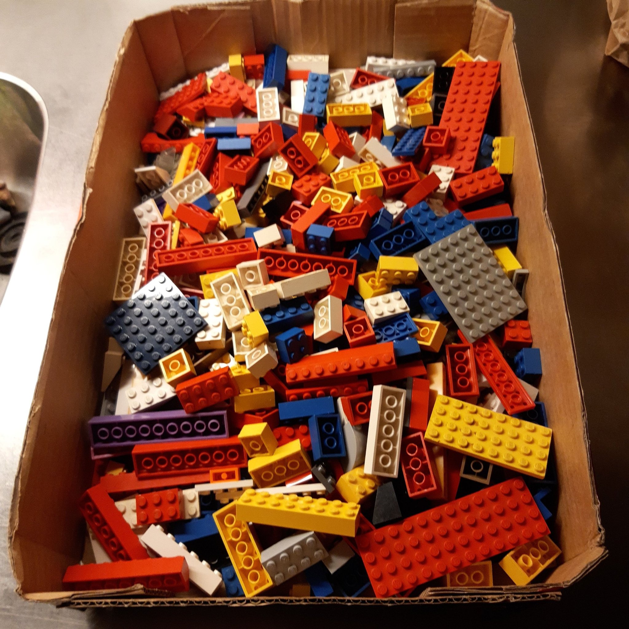 Se produkter som liknar Lego 1 kg bygg Lego olika fär.. på Tradera (632908228)