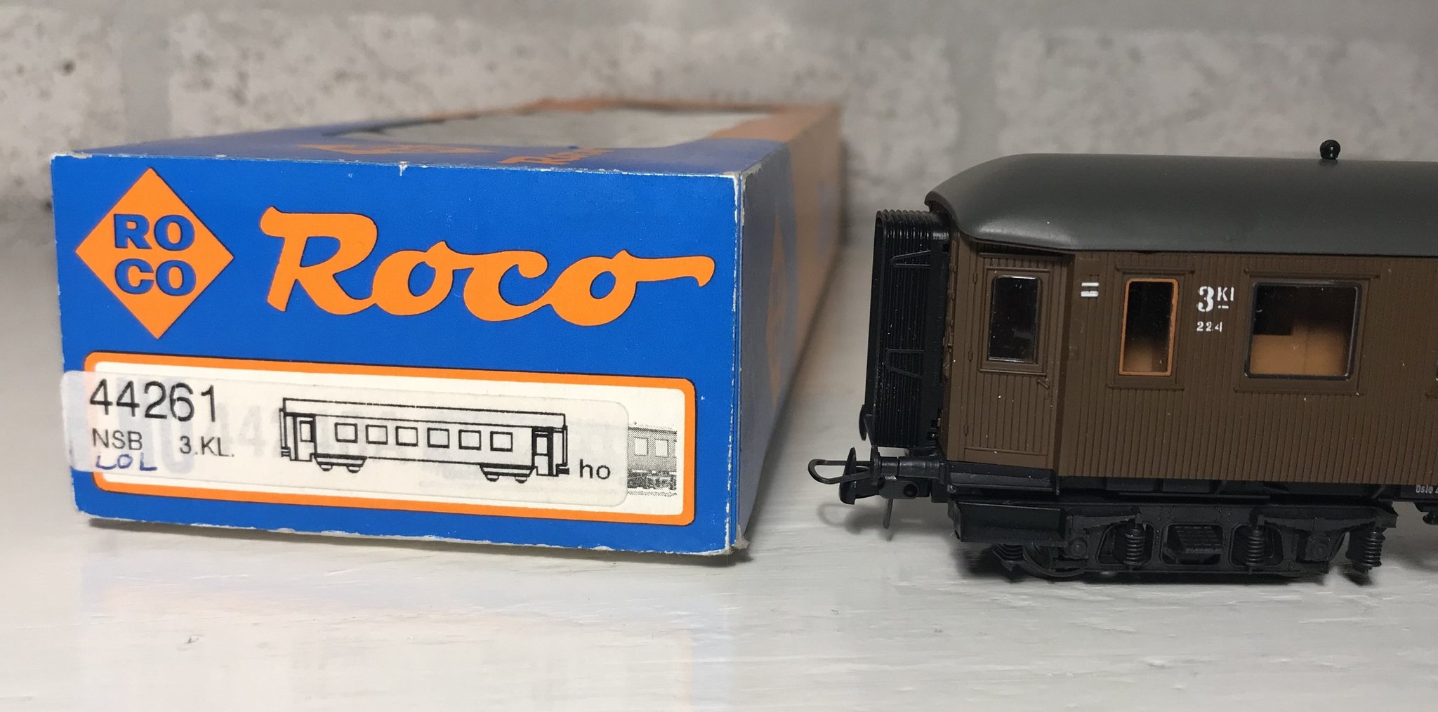 Se produkter som liknar ROCO NSB-personvagn på Tradera (620200290) Se produkter som liknar ROCO NSB-personvagn på Tradera (620200290)