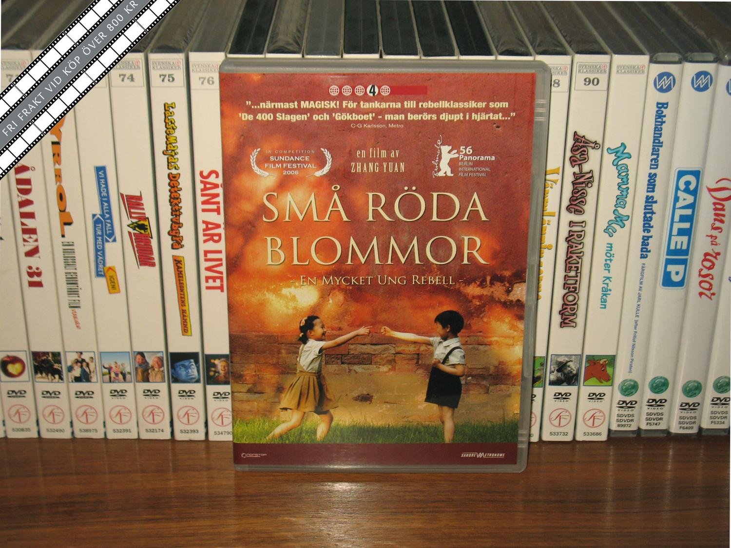 Se produkter som liknar SMÅ RÖDA BLOMMOR - Ning Yuany.. på Tradera (620887141)