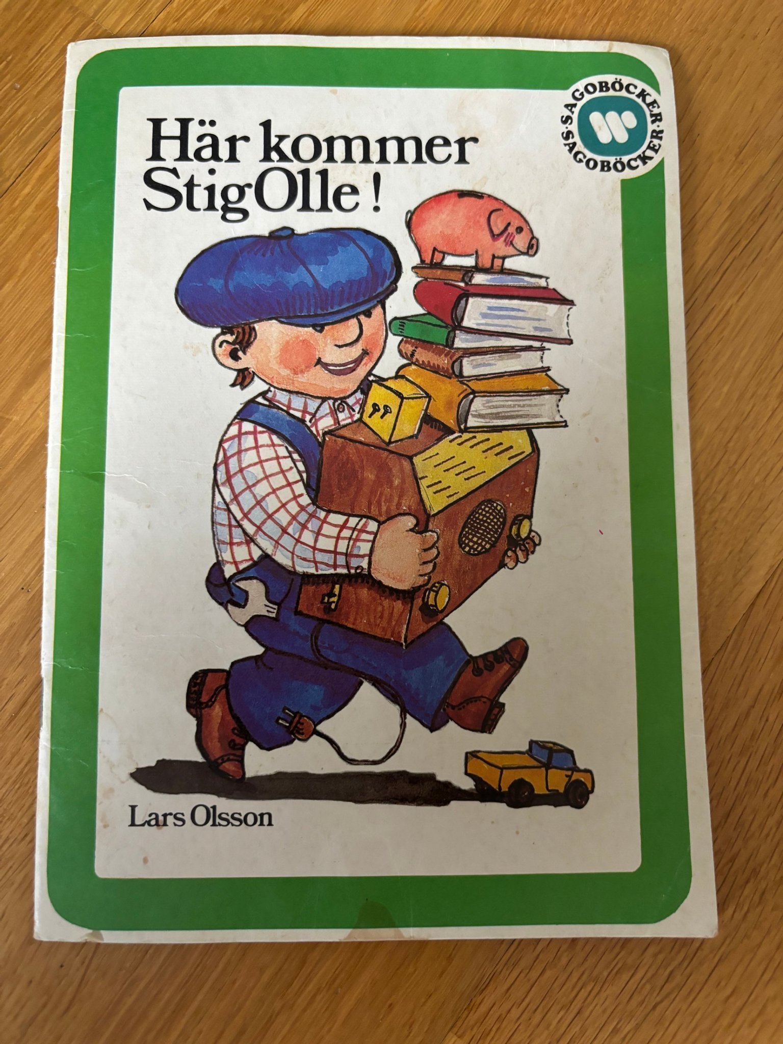 Här kommer Stig Olle av Lars Olsson Sagoböcker .. | Köp på Tradera (692105589)