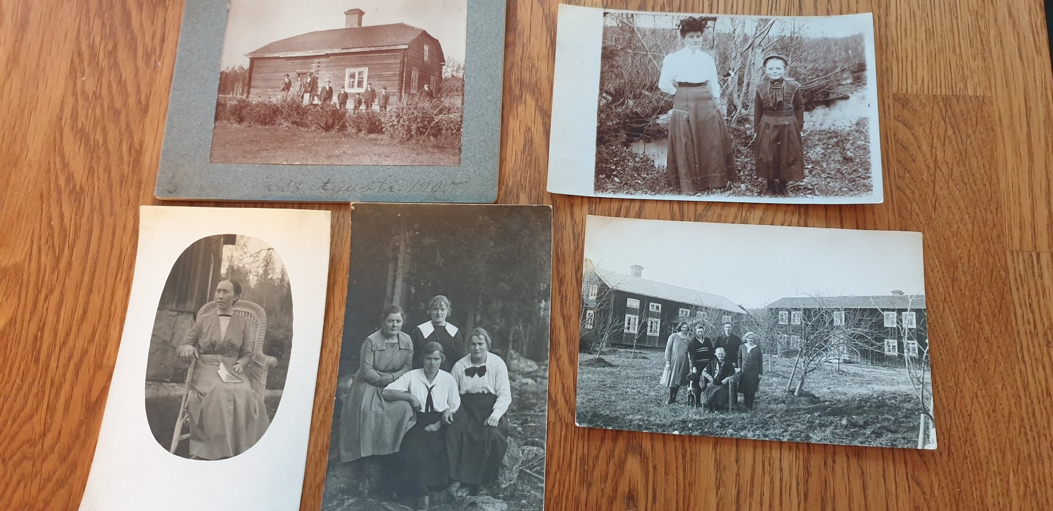 5 gamla foton, gruppfoton, gamla gårdar, 1905, .. | Köp på Tradera (694215223)