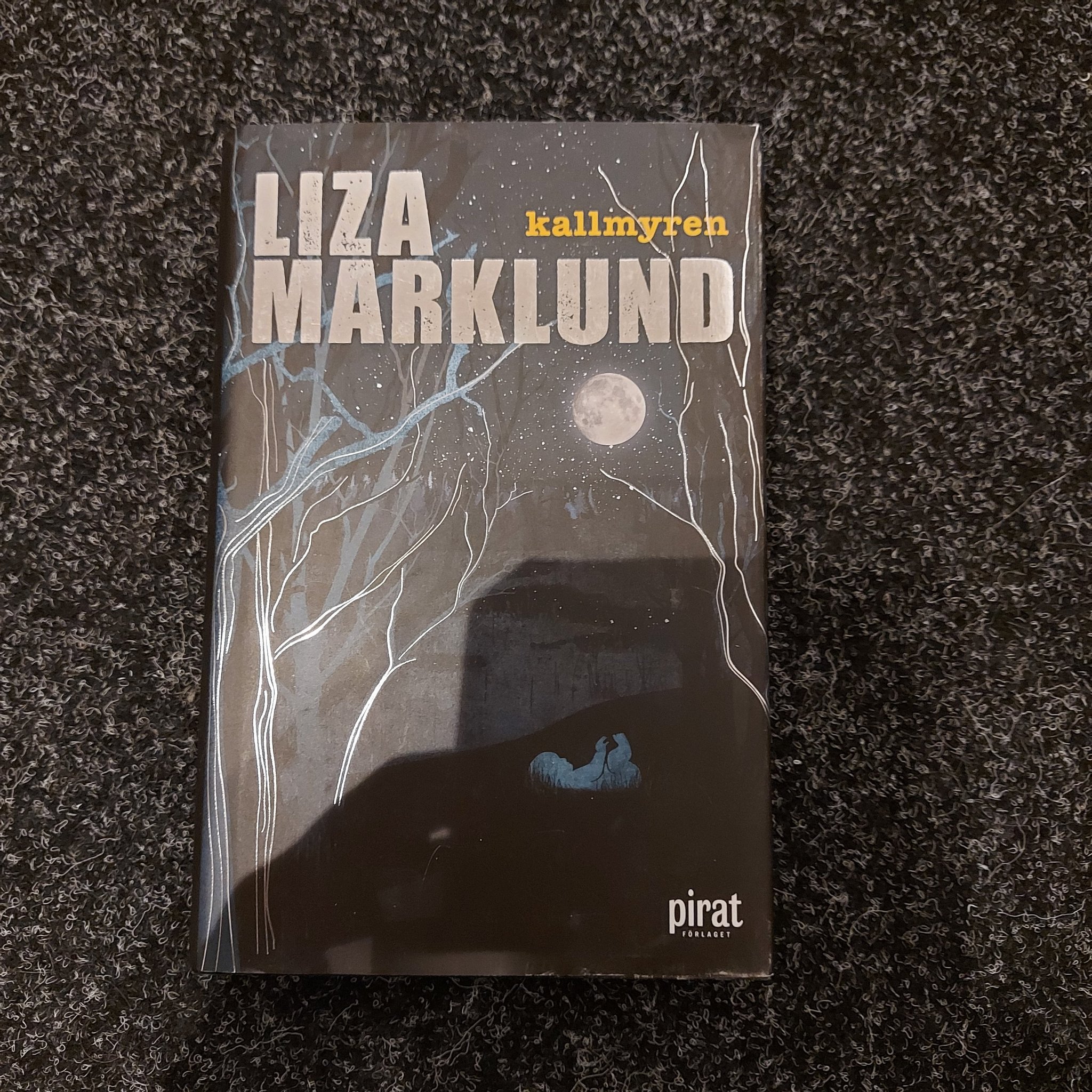 Se produkter som liknar Bok / Kallmyren / Liza Marklund på Tradera ... Se produkter som liknar Bok / Kallmyren / Liza Marklund på Tradera ...