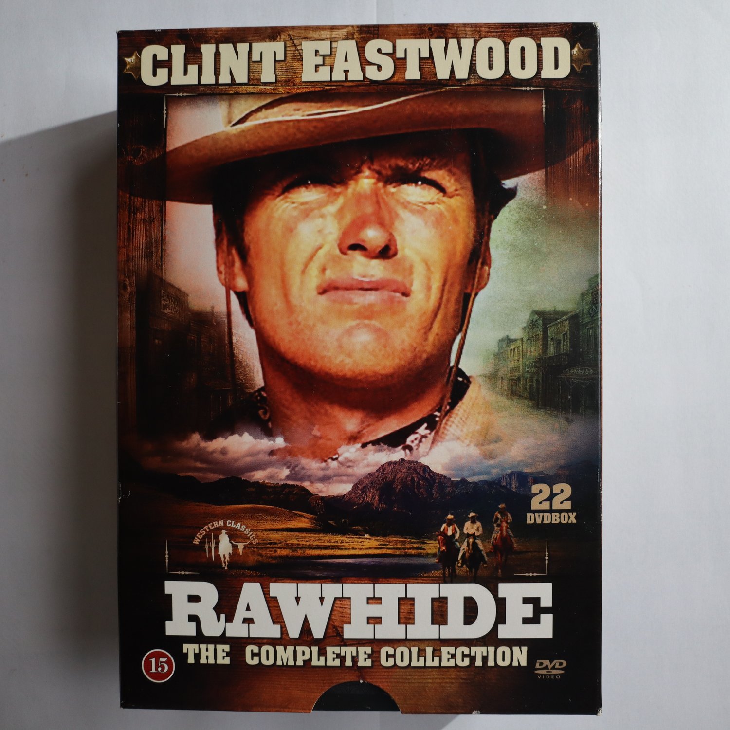 Se produkter som liknar RAWHIDE - THE COMPLETE COLLEC.. på Tradera (690948072)