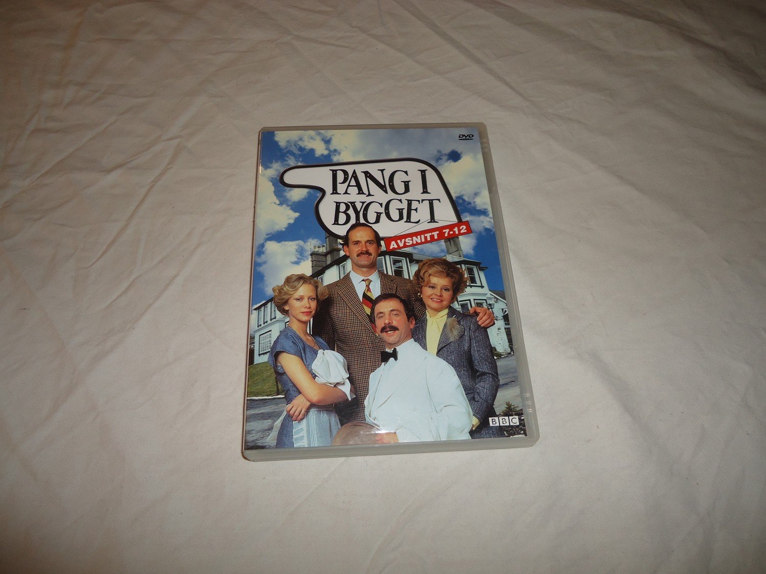 Pang i Bygget & Fawlty Towers Avsnitt 7-12 DVD .. | Köp på Tradera (618481573)