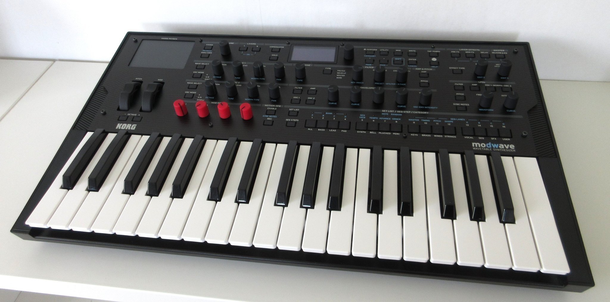 Korg Modwave Wavetable Synthesizer, synth, med .. | Köp på Tradera (713098518)
