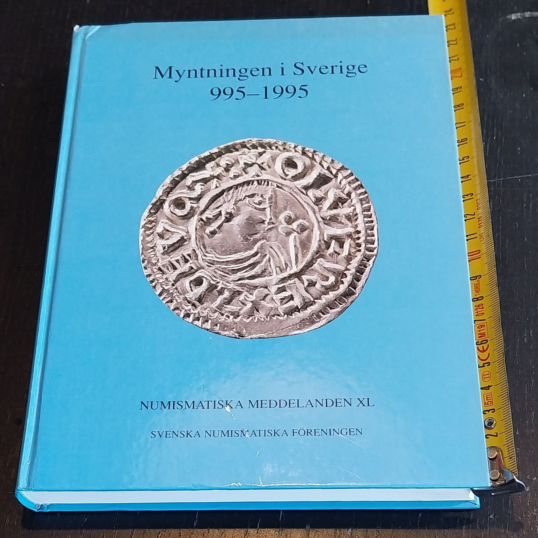 Se produkter som liknar Bok Myntningen i Sverige Mynt.. på Tradera (631324295)