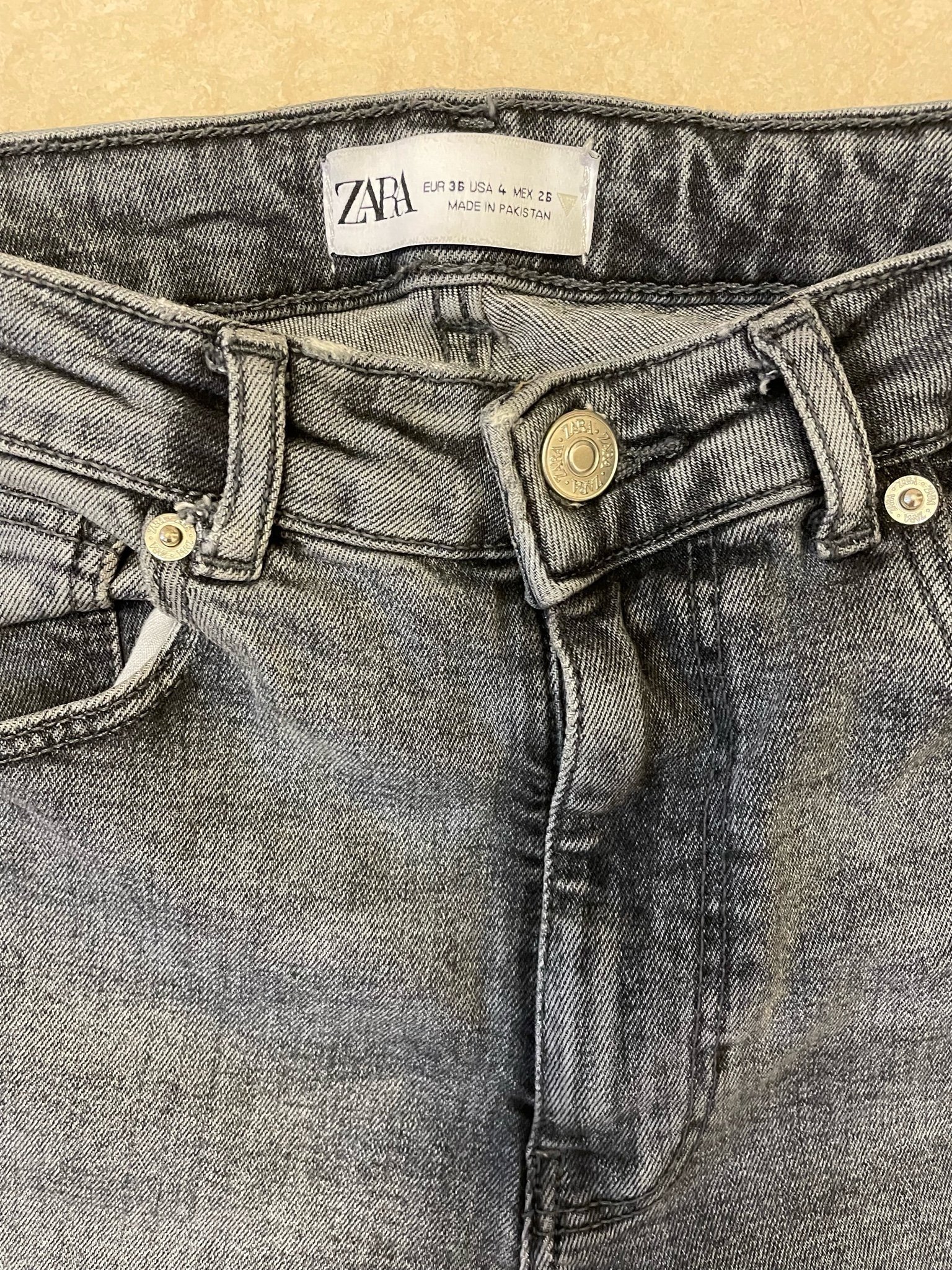 Jeans från Zara i toppen skick | Köp på Tradera (660300307)