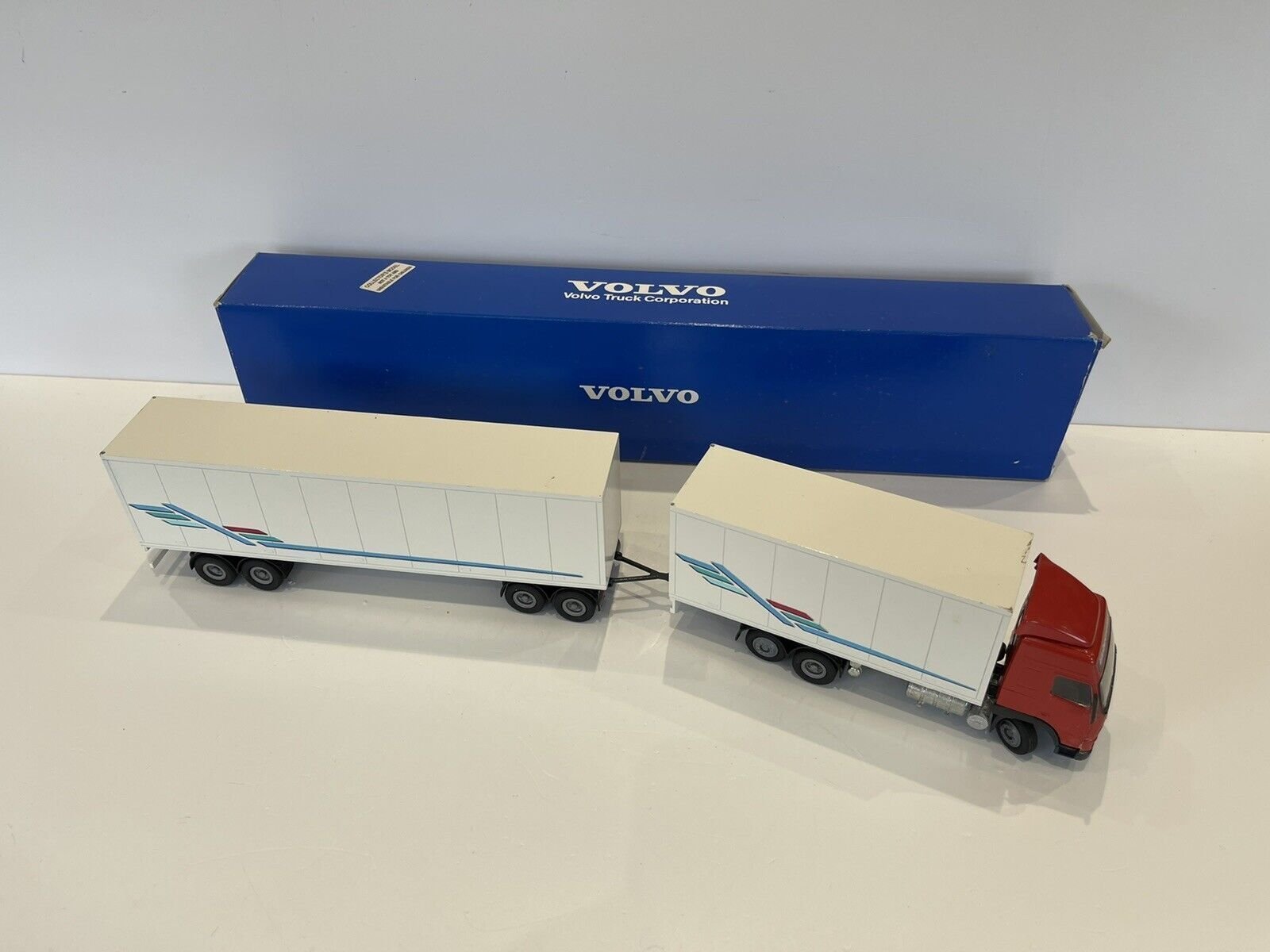 Volvo FH16 Globetrotter 6x2 4 axle Trailer 1 50 K p P Tradera volvo-fh16-globetrotter-6x2-4-axle-trailer-1-50-k-p-p-tradera