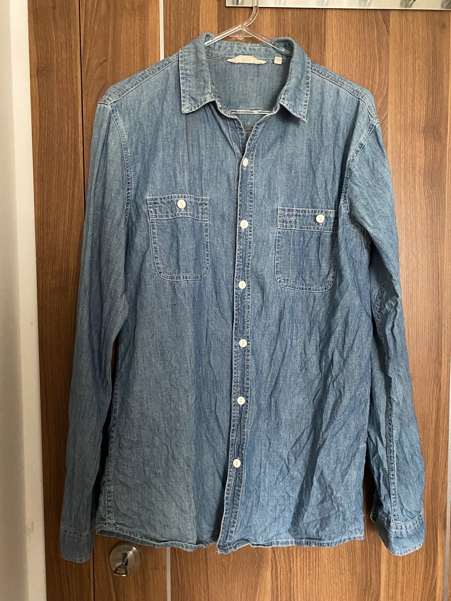 Se produkter som liknar Jeansskjorta på Tradera (686453809)