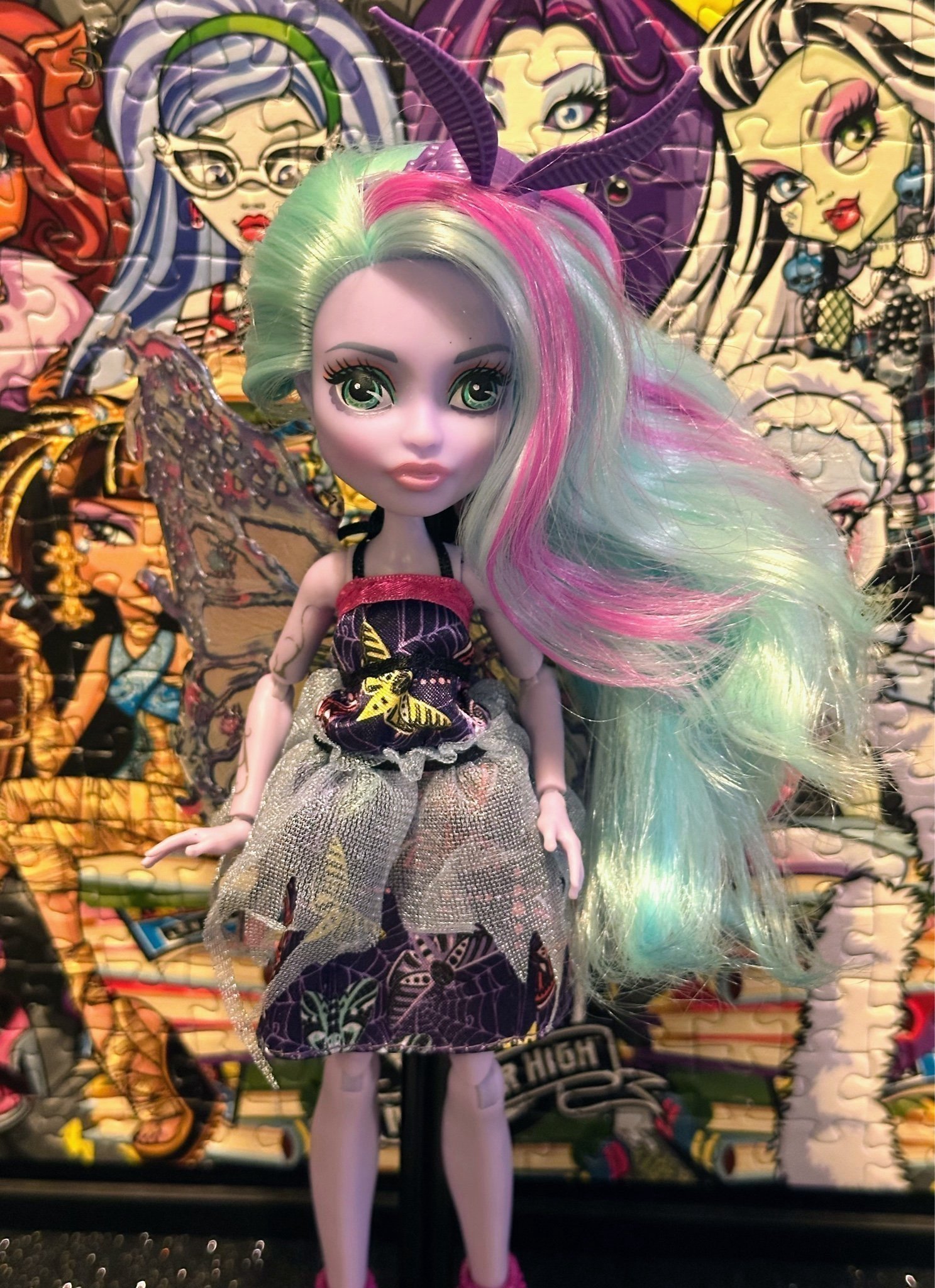 Se produkter som liknar Monster High Twyla Garden Gho.. på Tradera (690945697)