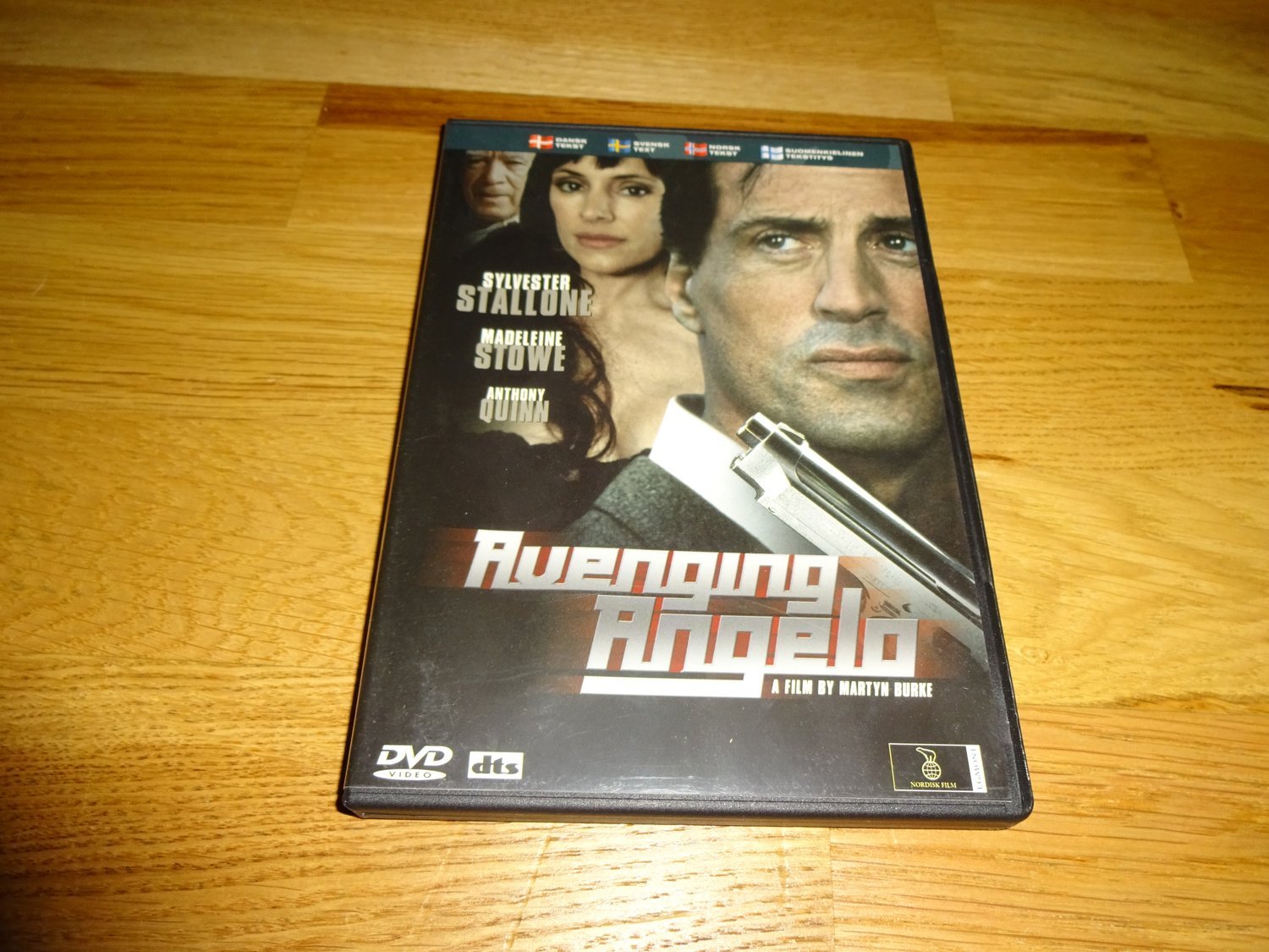DVD-film: Avenging Angelo (Sylvester Stallone, .. | Köp på Tradera (620668001)
