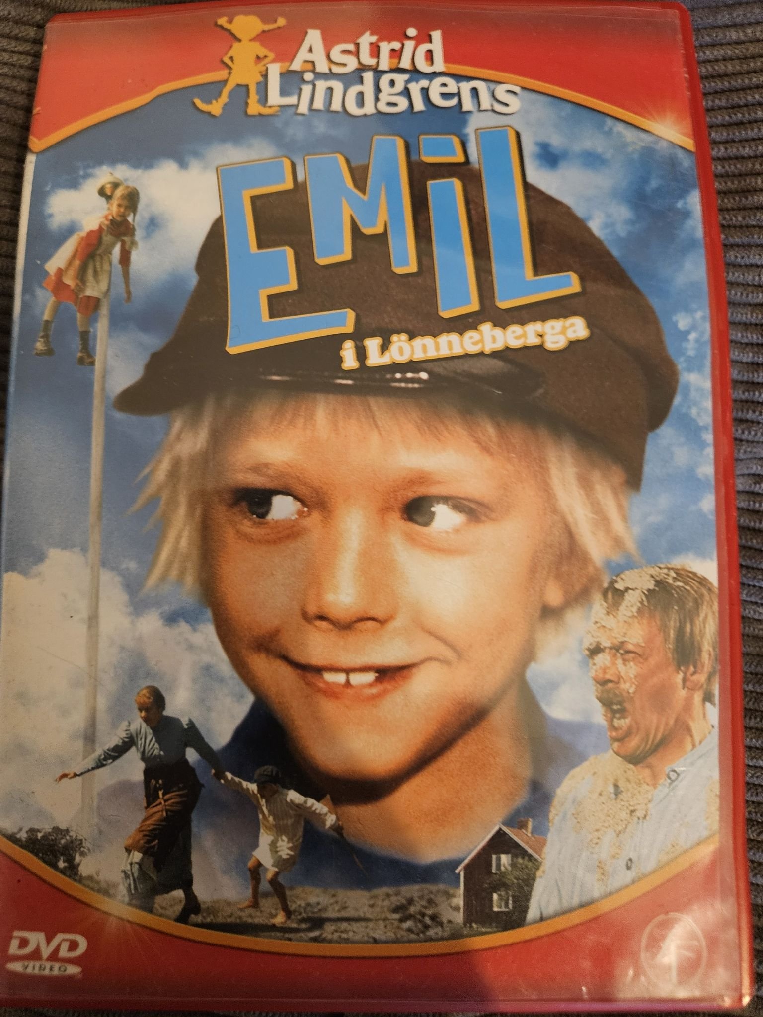 Se produkter som liknar Barnfilm DVD: Emil i Lönneberga på Tradera (684998585)