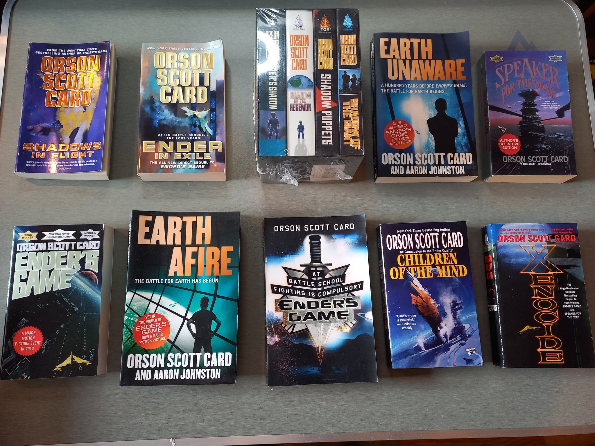 Se produkter som liknar Samling av Orson Scott Card B.. på Tradera ...